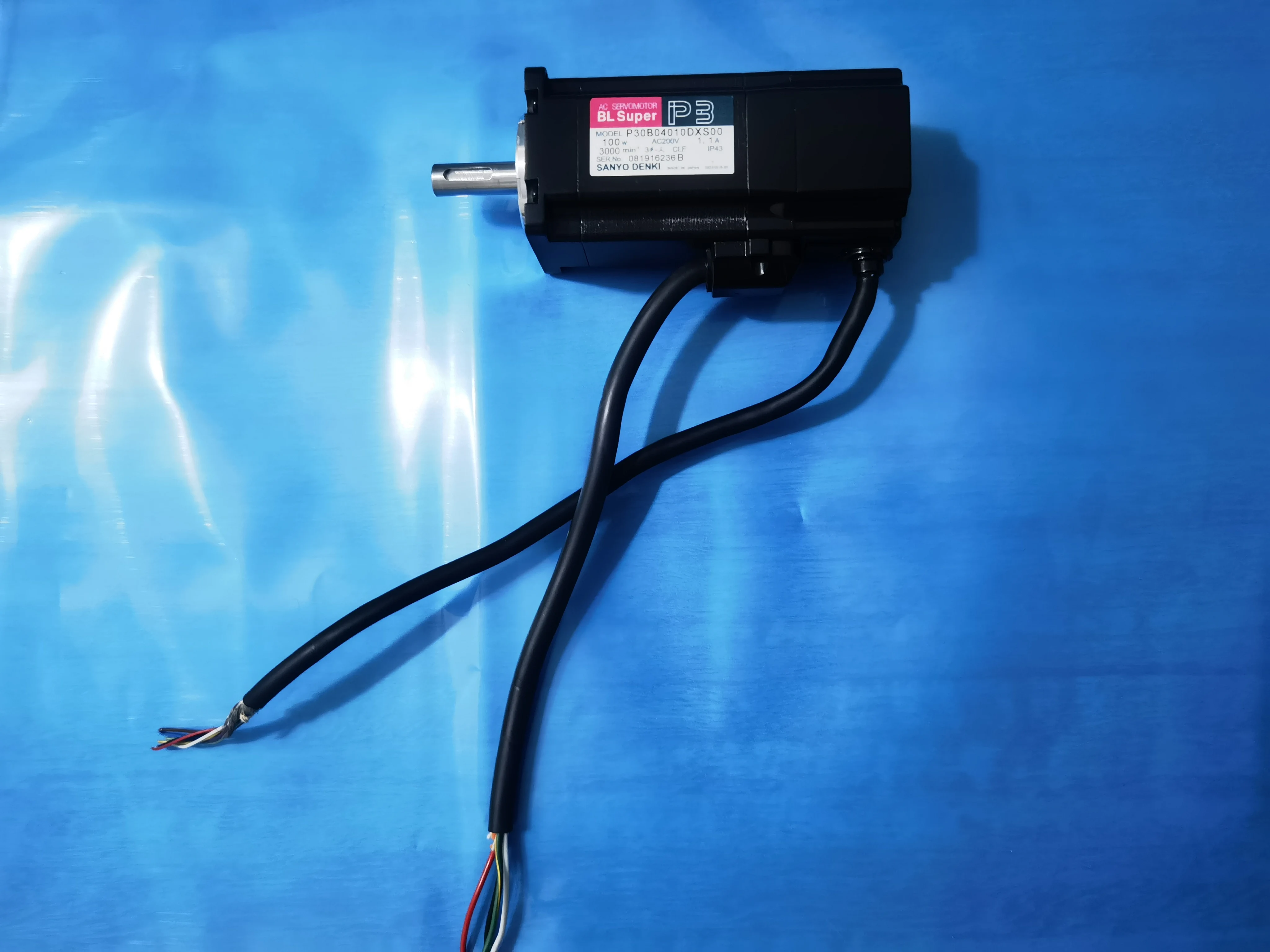 100% Original Electric Motor Sanyo Denki Servo Motor P30b40010dxs00 ...