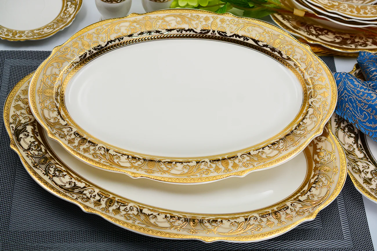 Luxury Embossed Gold Tableware - Elegant Dinner Sets