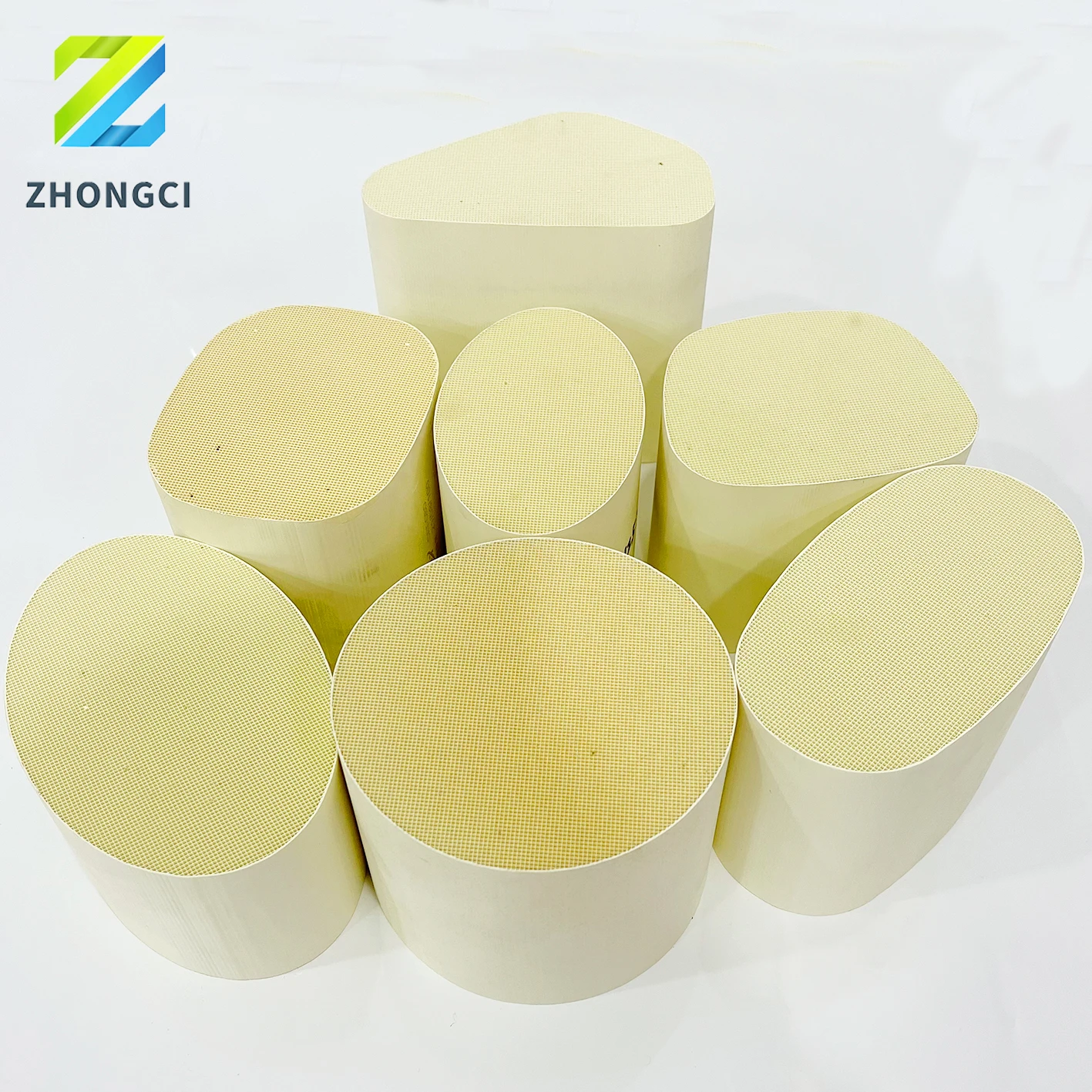 Ceramic Honeycomb Catalytic Substrate for Automotive Engines