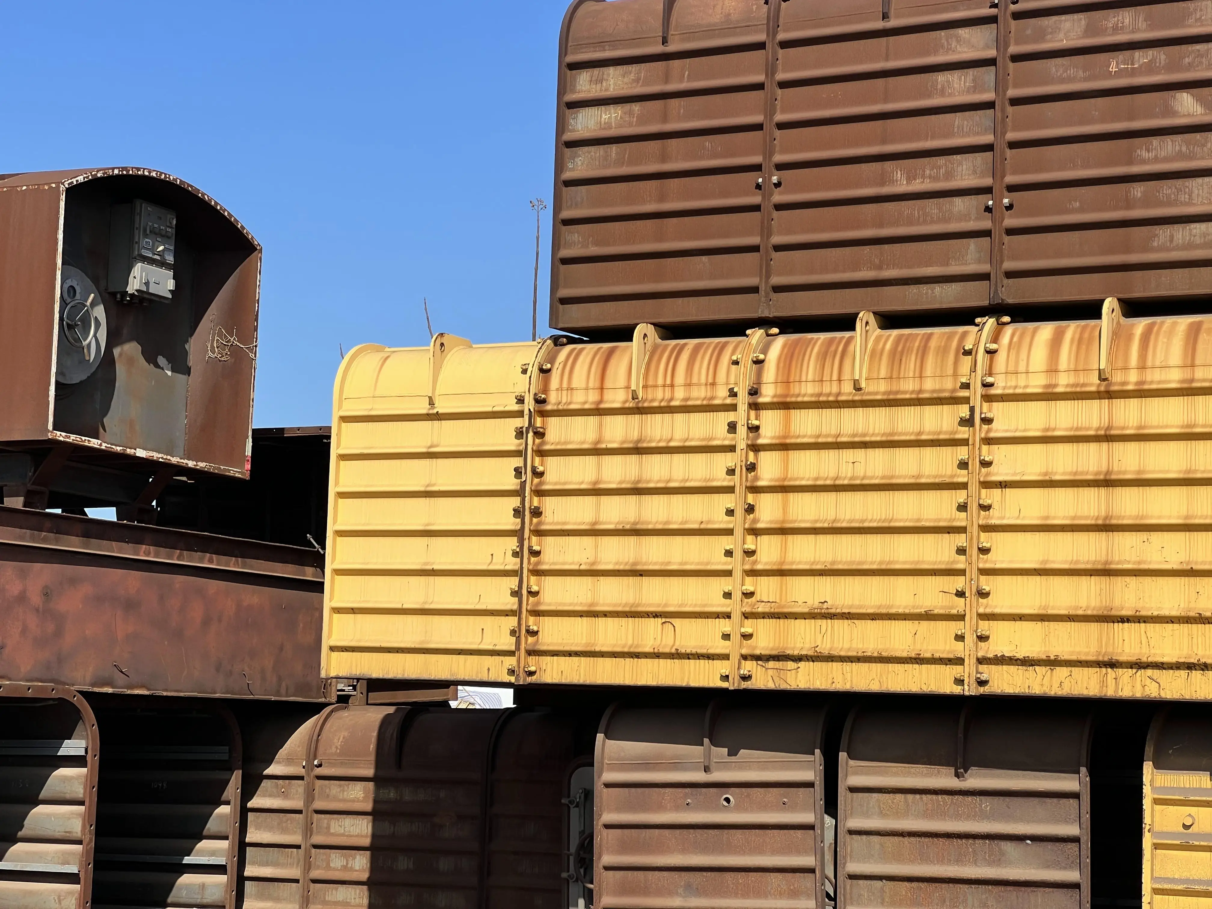 Lifesaving Cabin Shelter Cabin Steel Bunker Safe House Underground ...