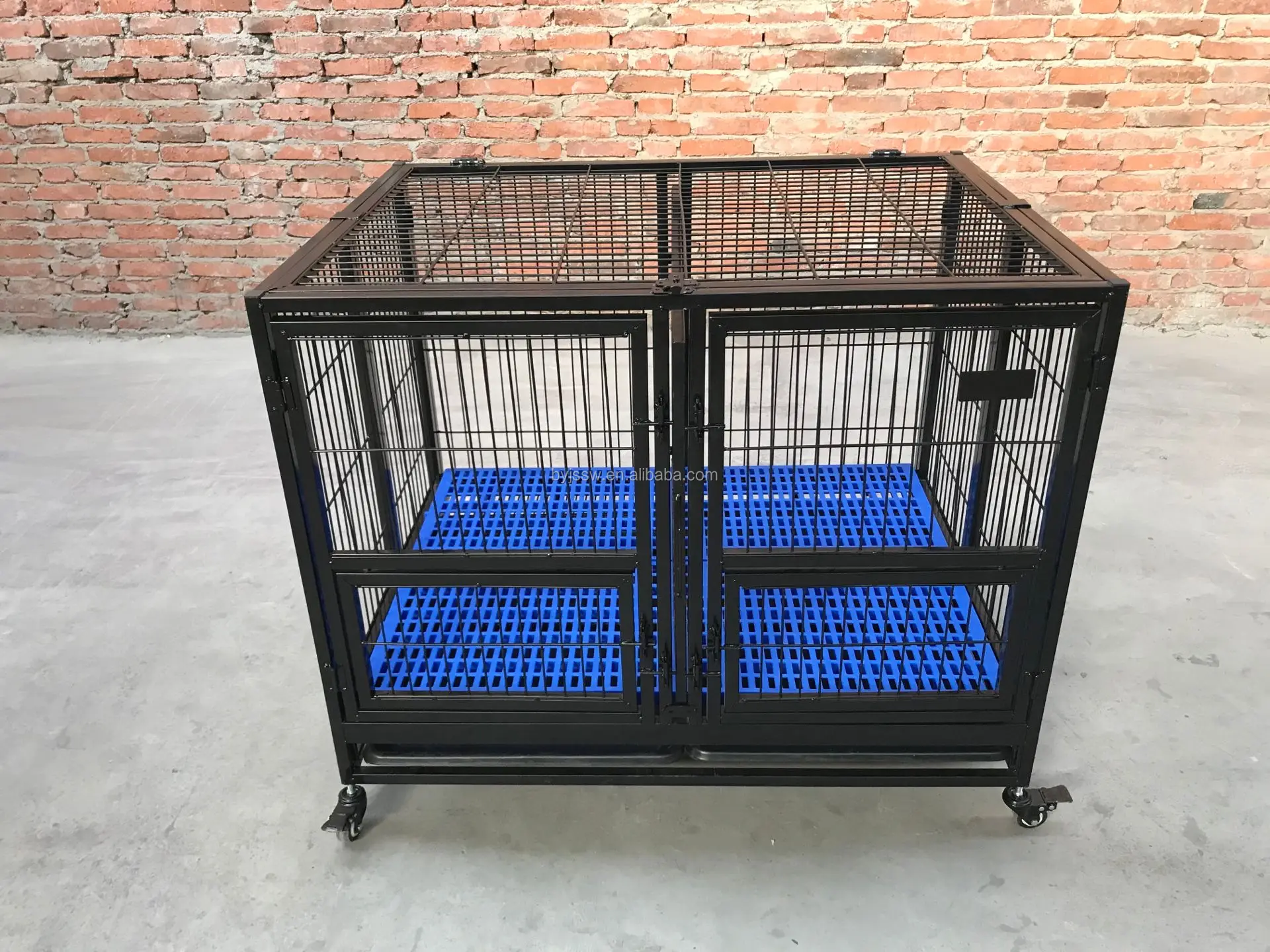 Durable Pet Cages - Foldable, Stackable, and Sustainable