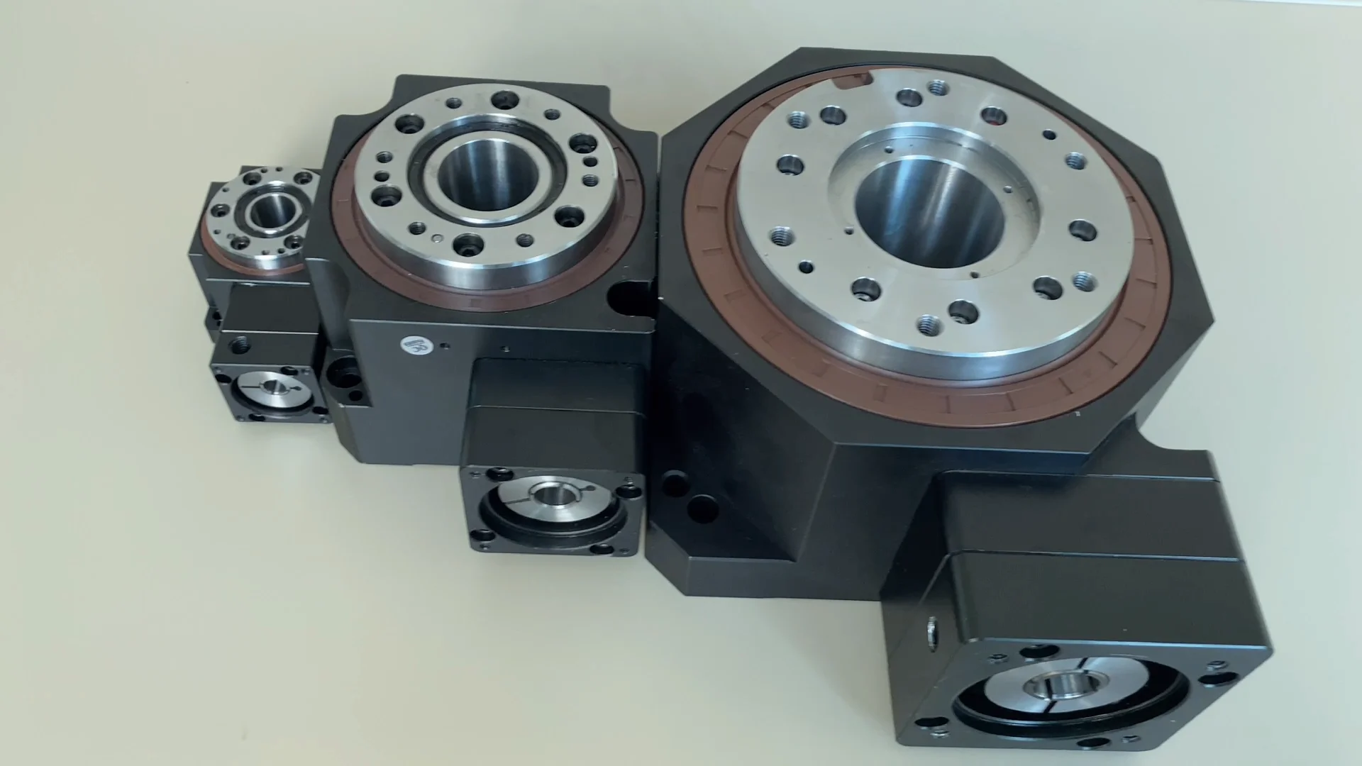 Hollow Rotation Platform Right Angle Gear Reducer,Single Output Shaft T ...