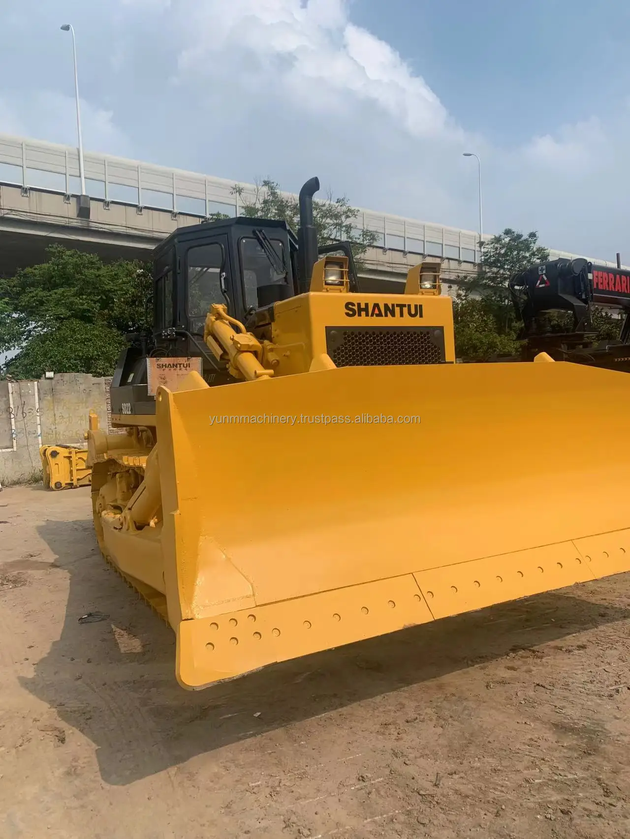 Second Hand Construction Sd22 Used Bulldozer Sd22 Sd32 Sd42 Earth Moving Machinery - Buy Used ...