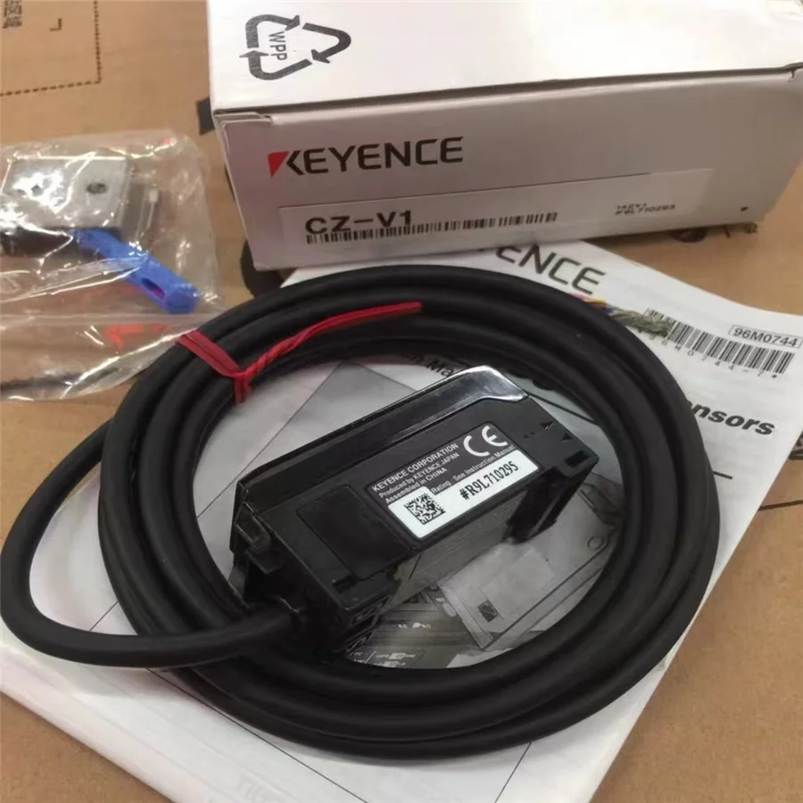 Keyence Amplifier Unit Main Unit Npn Cz-v1 For Rgb Digital Fiberoptic ...