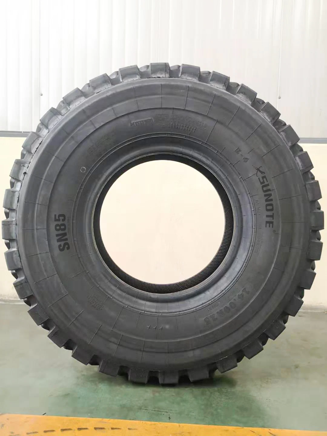 Professional Tire Manufacturer's New Loader Tires 10.00w/10.00/14.00r24/14.00r25 Off-Road Truck ...