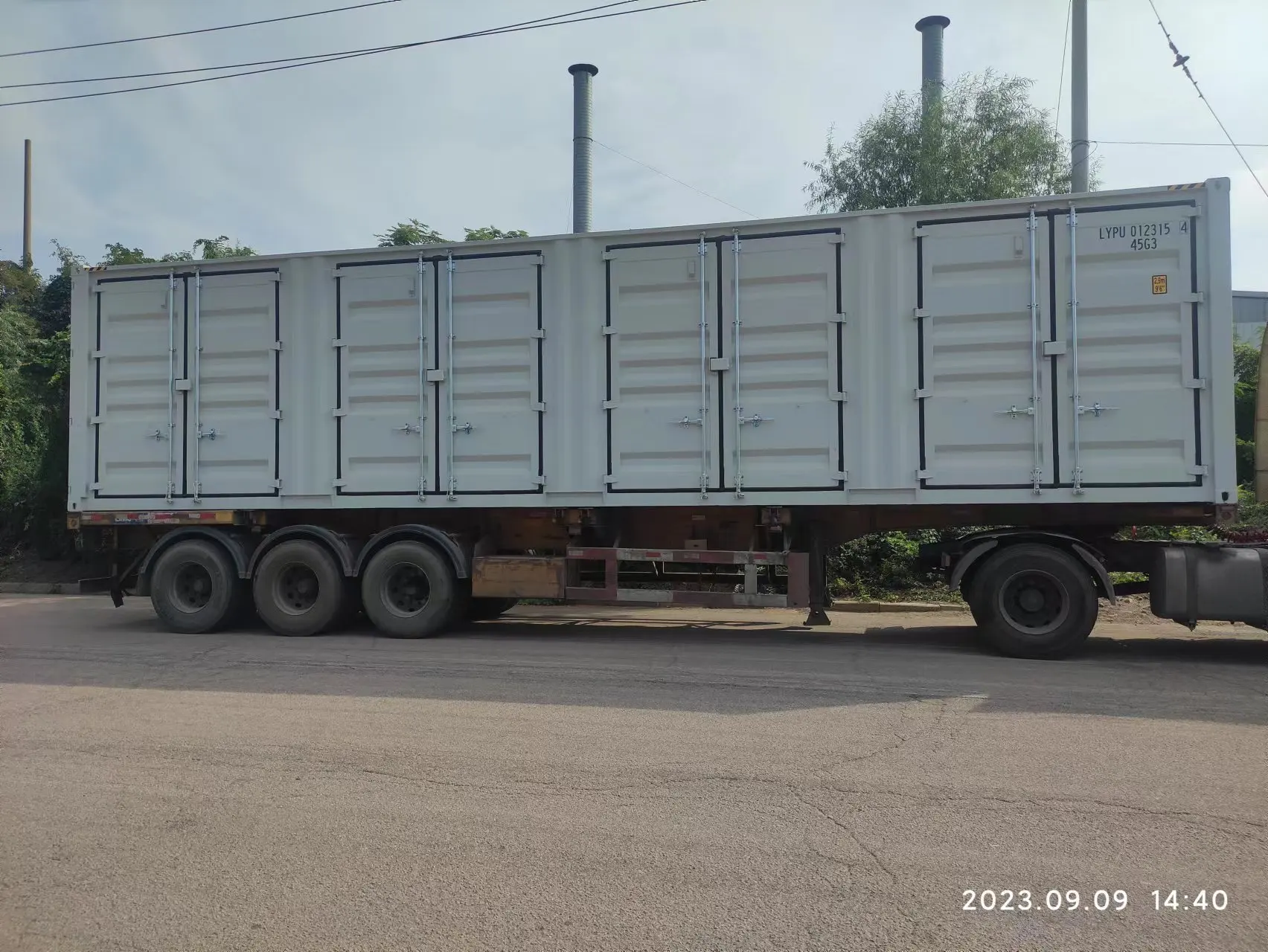 Suihe 40ft Shipping Container with 3 Side Doors - Durable & Versatile