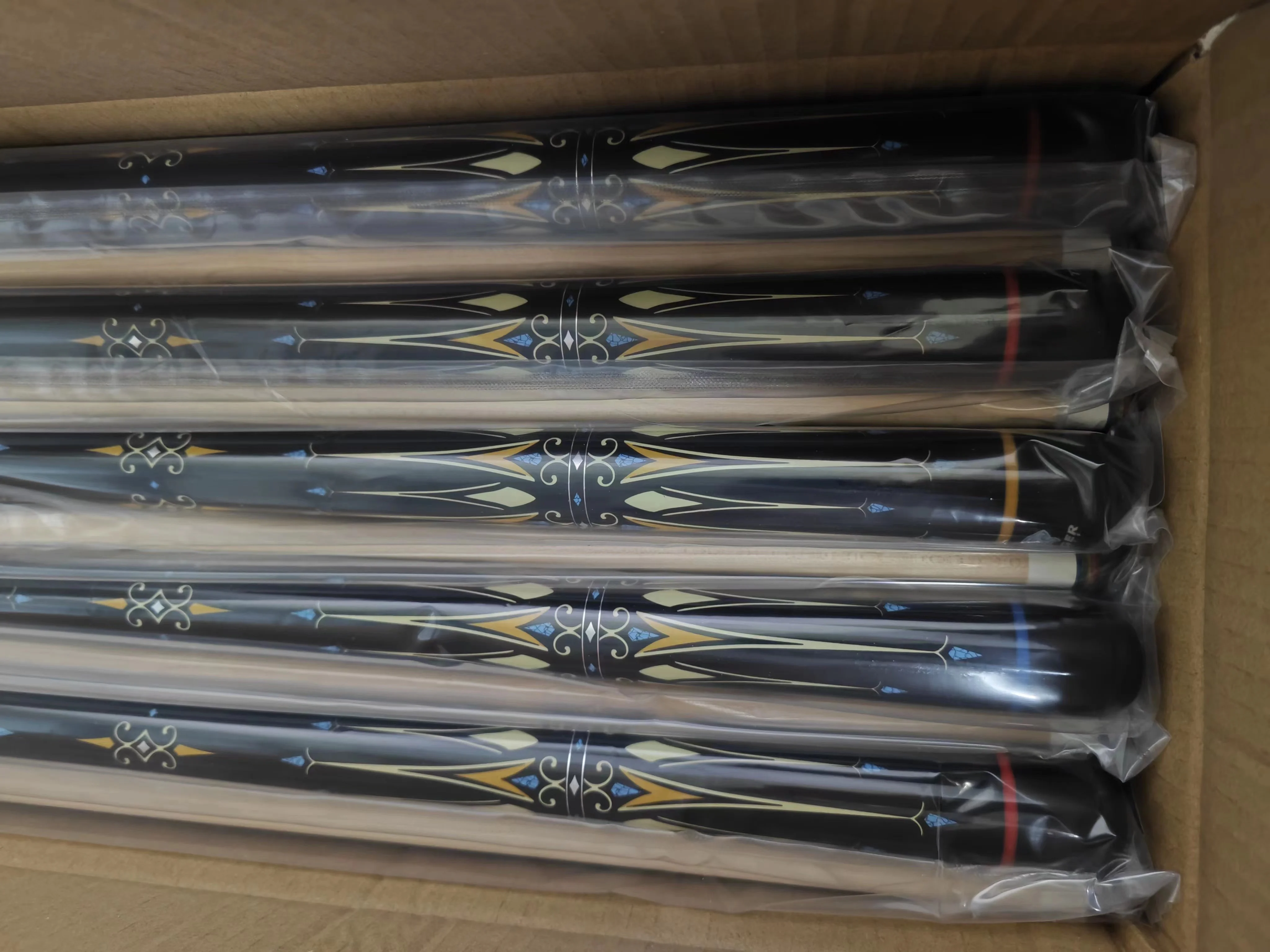 American Style 9 Ball Billiard Pool Cue Stick 19oz With Shafts And Tips ...