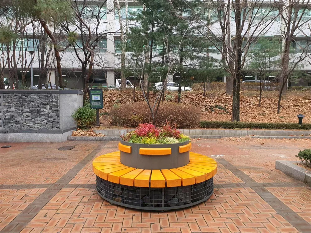 High Quality Self Watering Garden Planter Unique Metal Outdoor Cafe ...