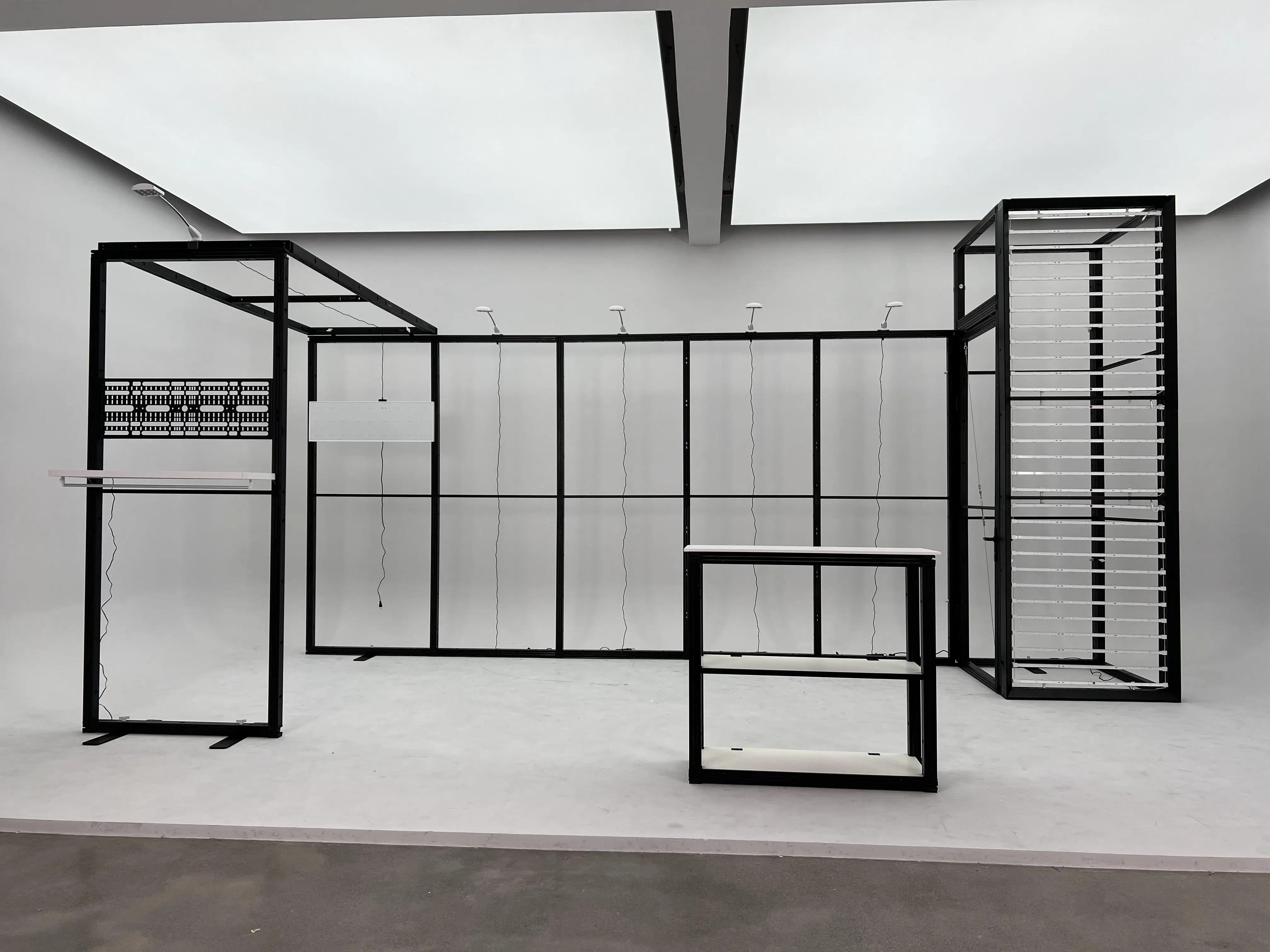 10x20 Modular Aluminum Frame Trade Show Booth with Storage