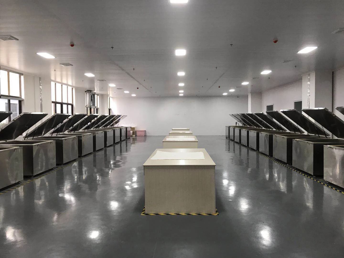 1MW4MWH Vanadium Redox Flow Battery for Grid Balancing