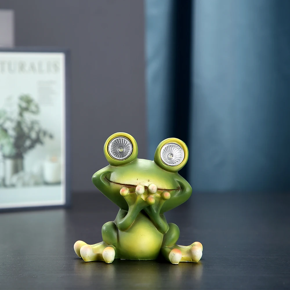 Frog Animal Ornaments Hot Animal Abstraction Three No Frogs Solar Lamp ...
