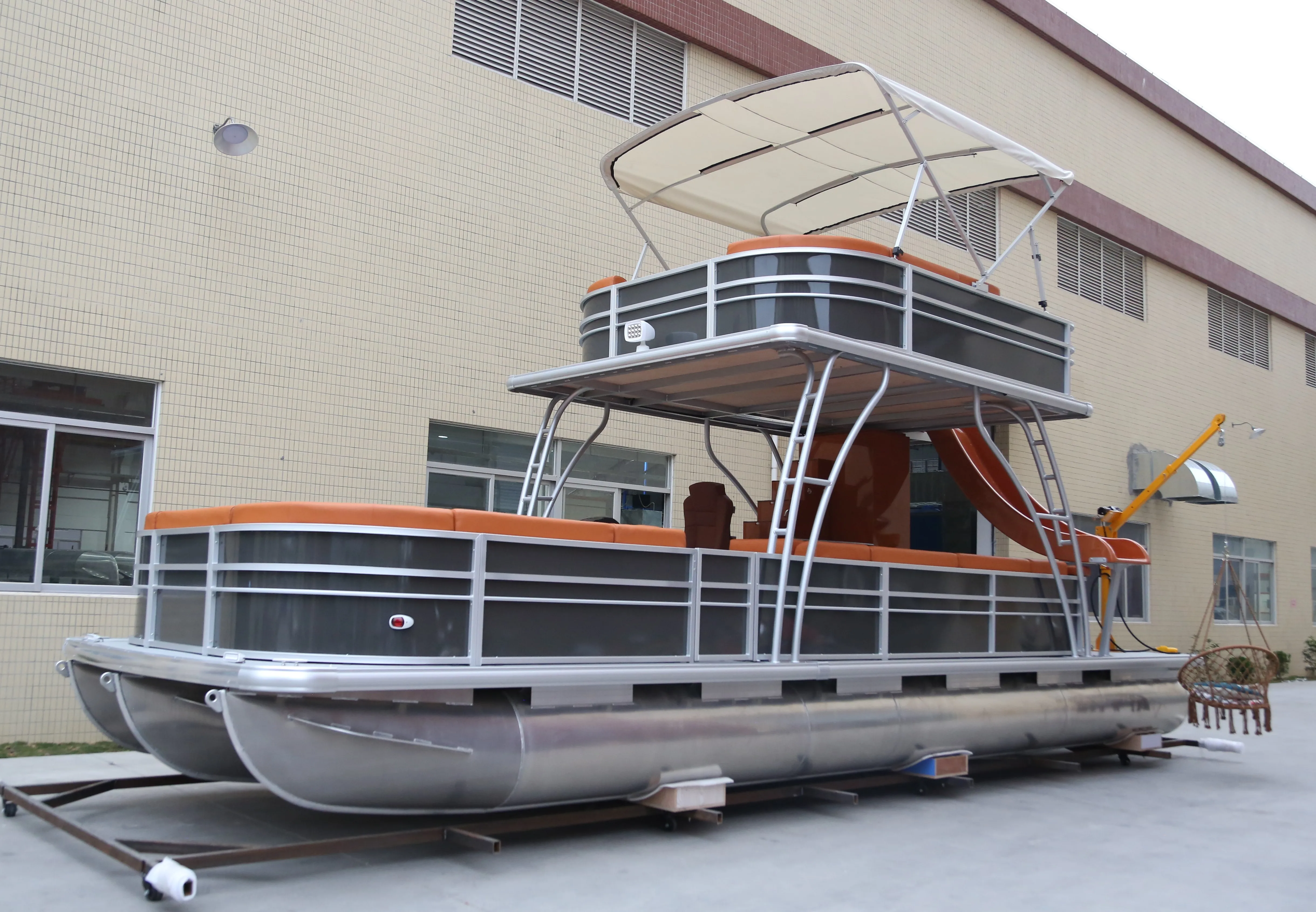 Party Barge 30ft Electric Pontoon Boats With Furniture For Sale - Buy ...