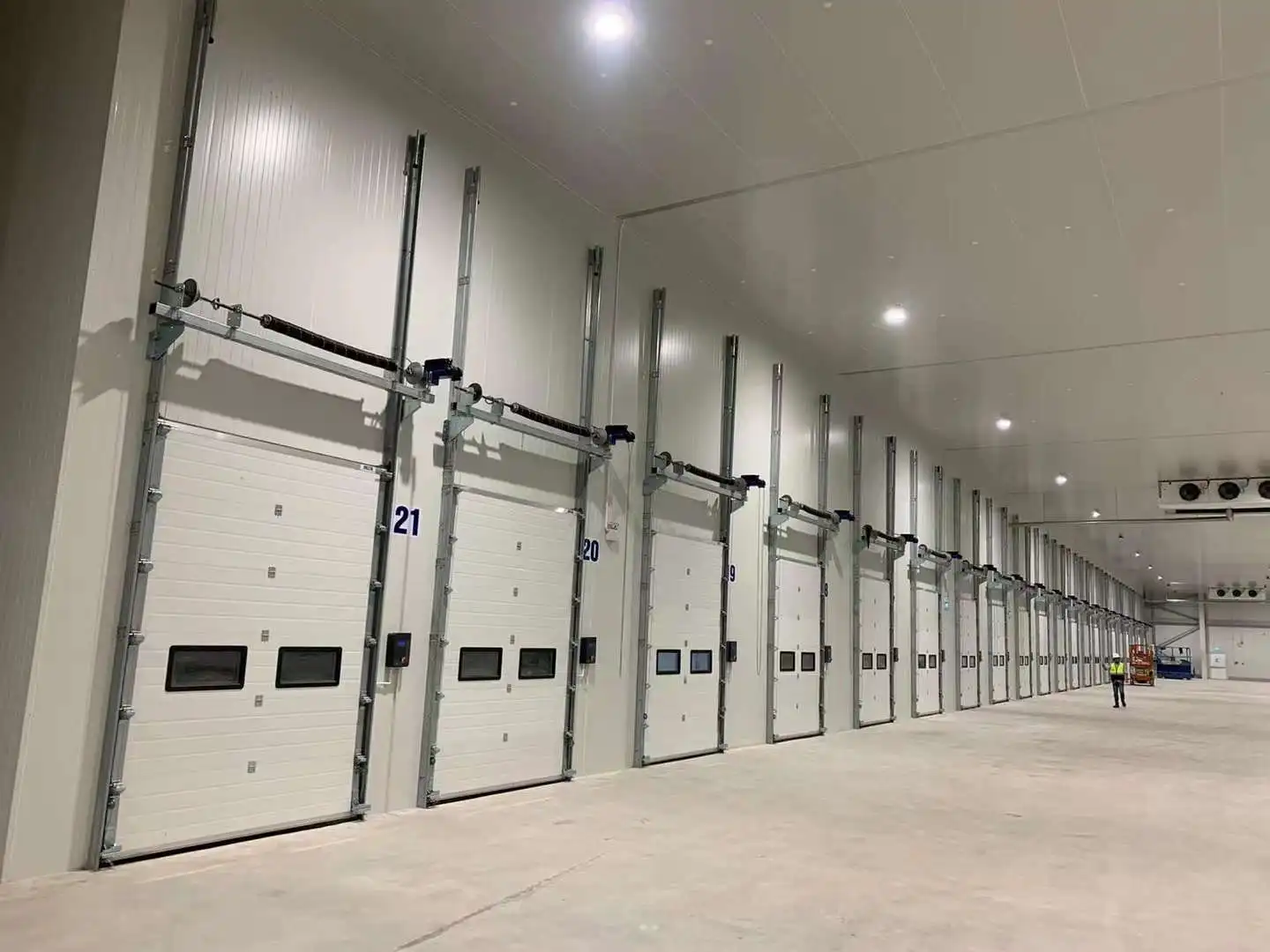 Hydraulic Dock Loading Ramp Electric Dock Leveler For Factory Logistic ...