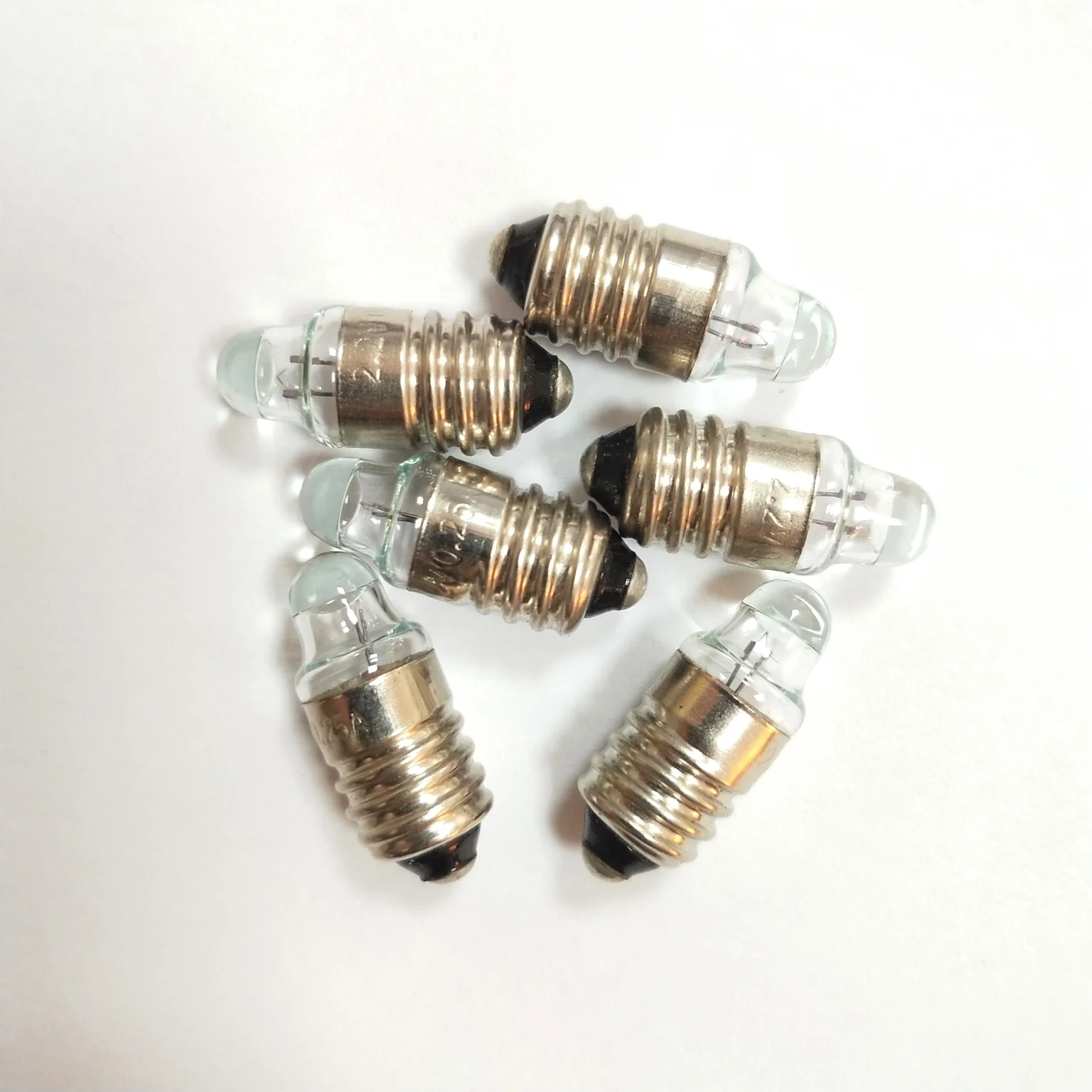 E10 Mini Flashlight Spotlight Bulb 2.2V 0.3A, 2.4V 0.3A for Toys and ...