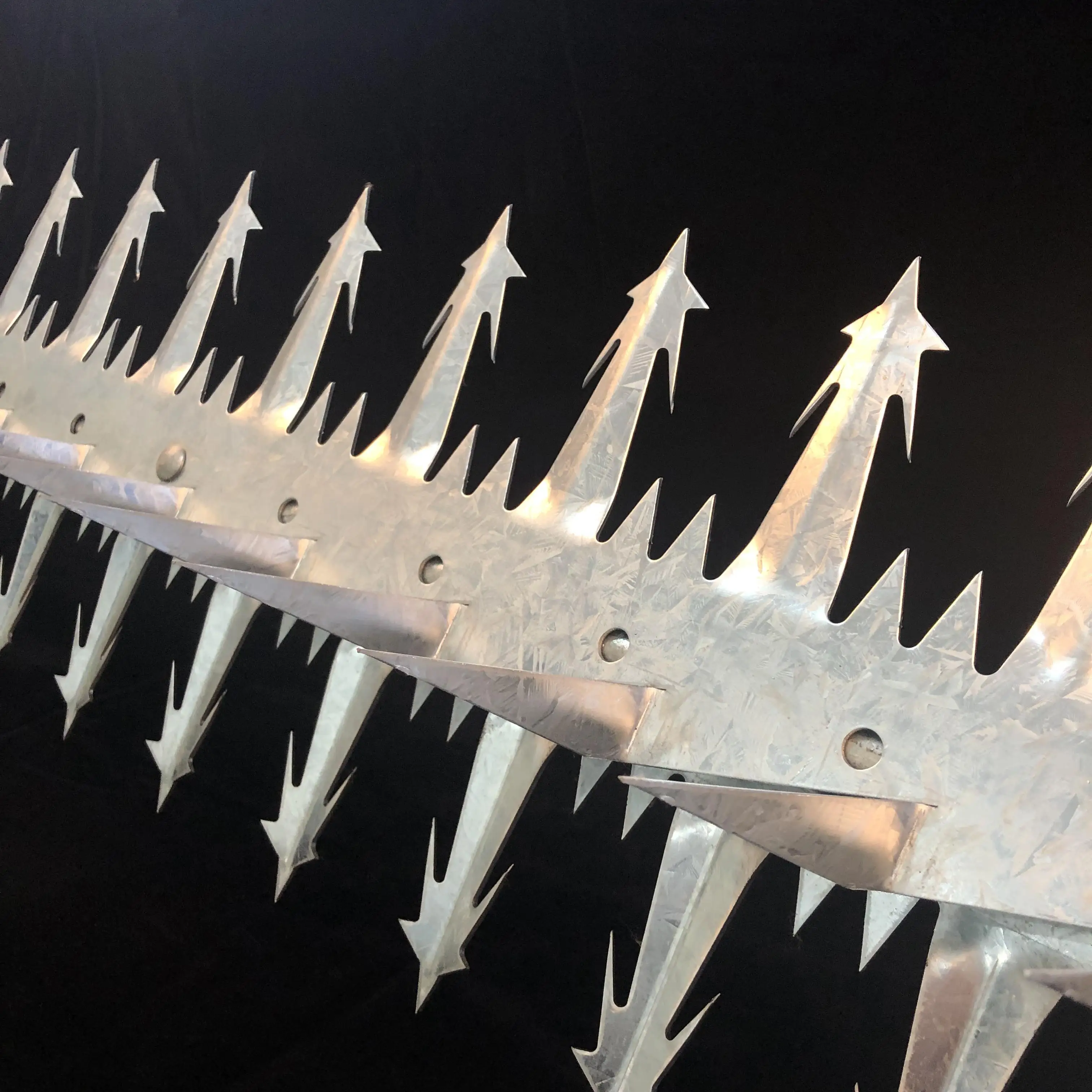 Anti Theft Wall Climb Spikes - Sharp and Stable Design