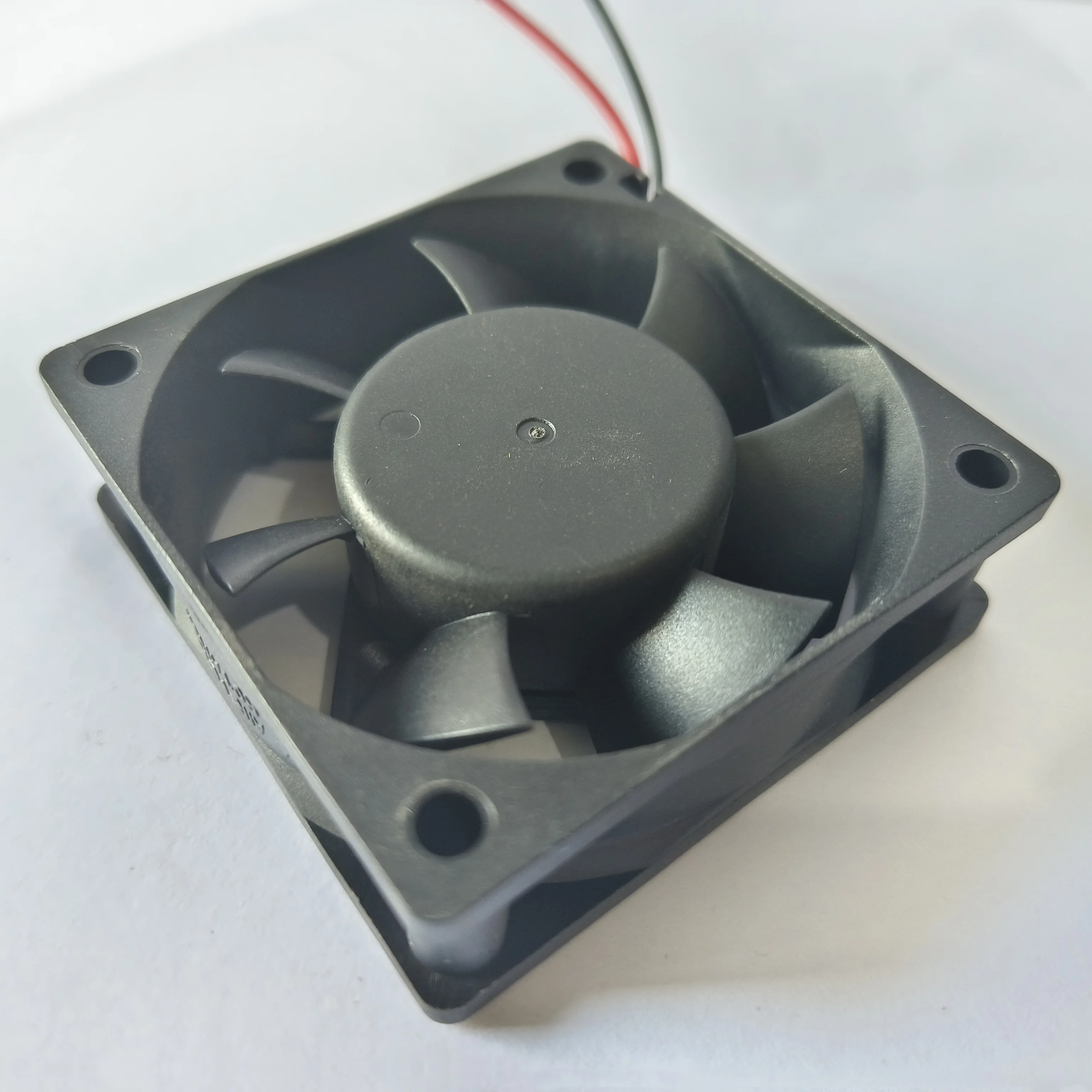 Plastic(ul94v-0) Impeller & Frame Copper Wire Dc Cooling Fan Sleeve ...