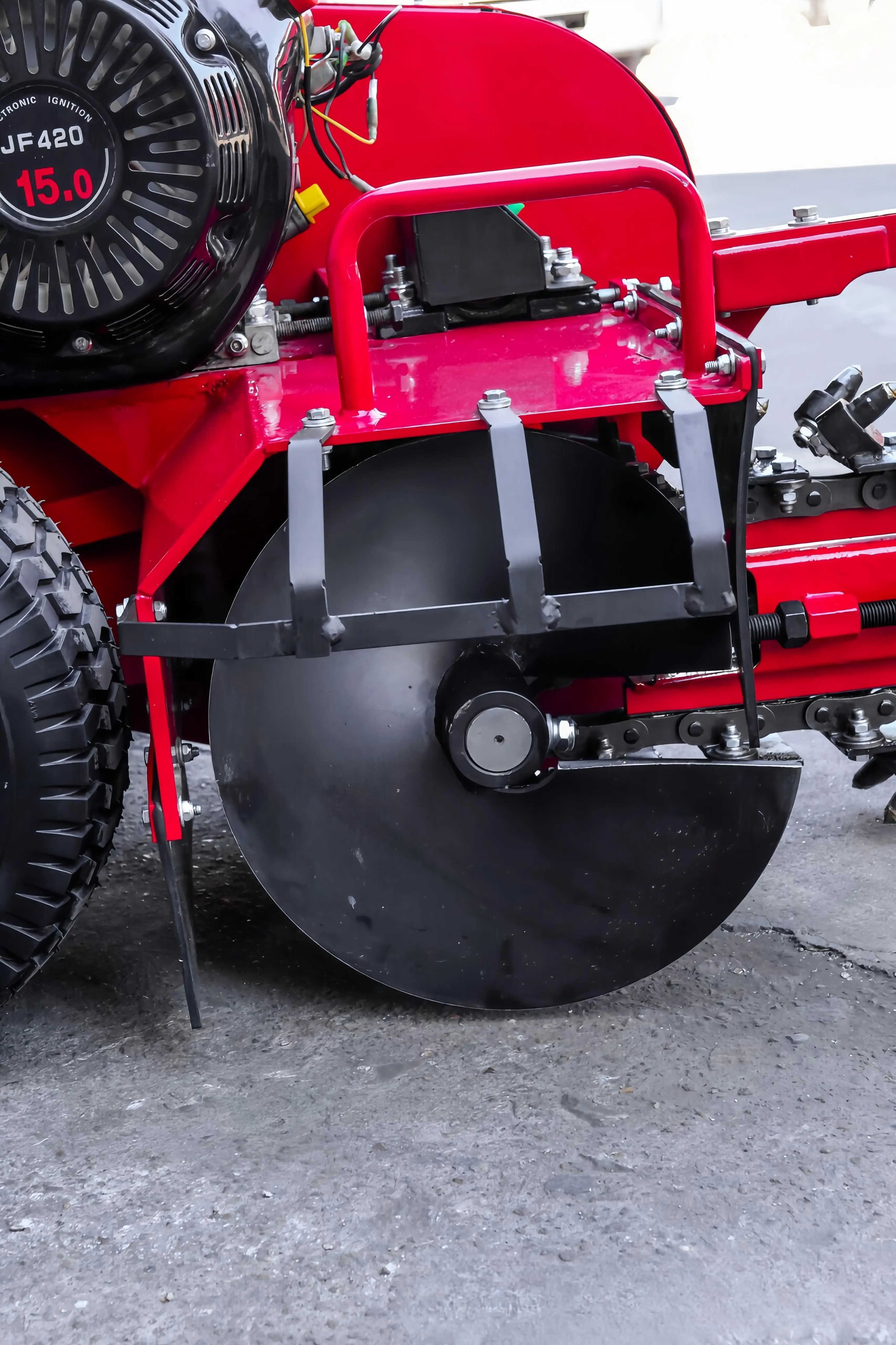 Hand-held Diesel Chain Trenching Machine Engineering Pipe Grooving ...