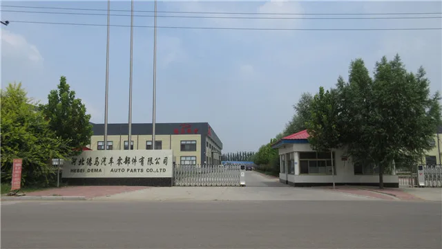 Auto Cooling System Coolant Iron Water Pipe Radiator Hose 20440375 For ...