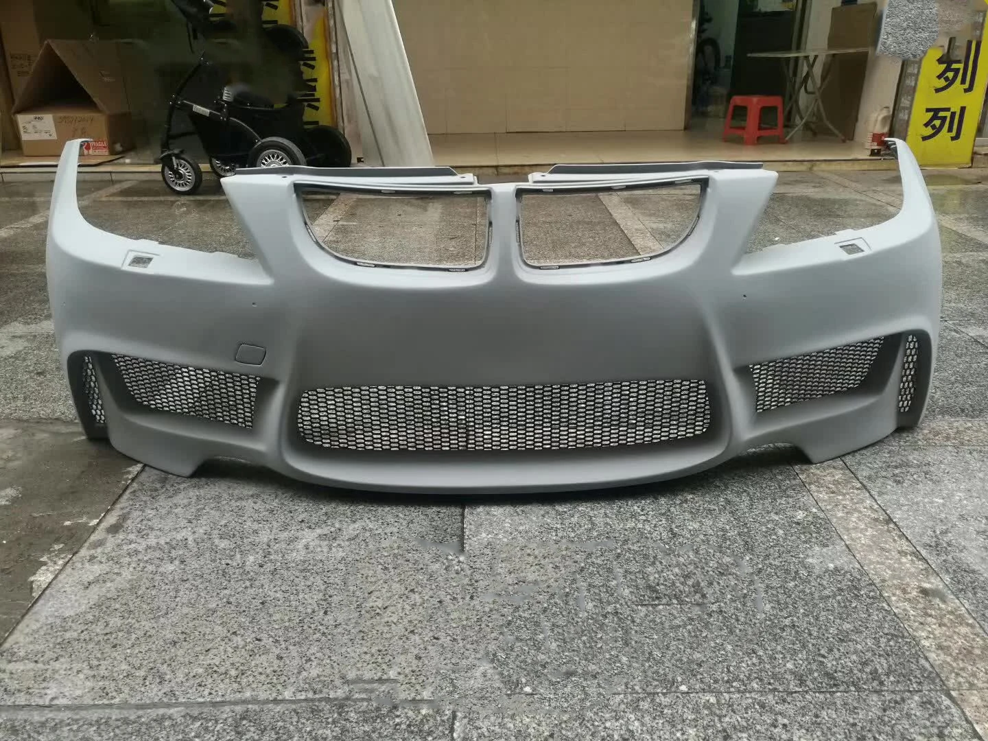 Car Bumper E90 1M Style for BMW 3 Series E90 Front Bumper 2009-2012