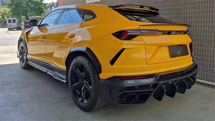 LAM URUS to M Body Kit - High-Quality Carbon Fiber Upgrade