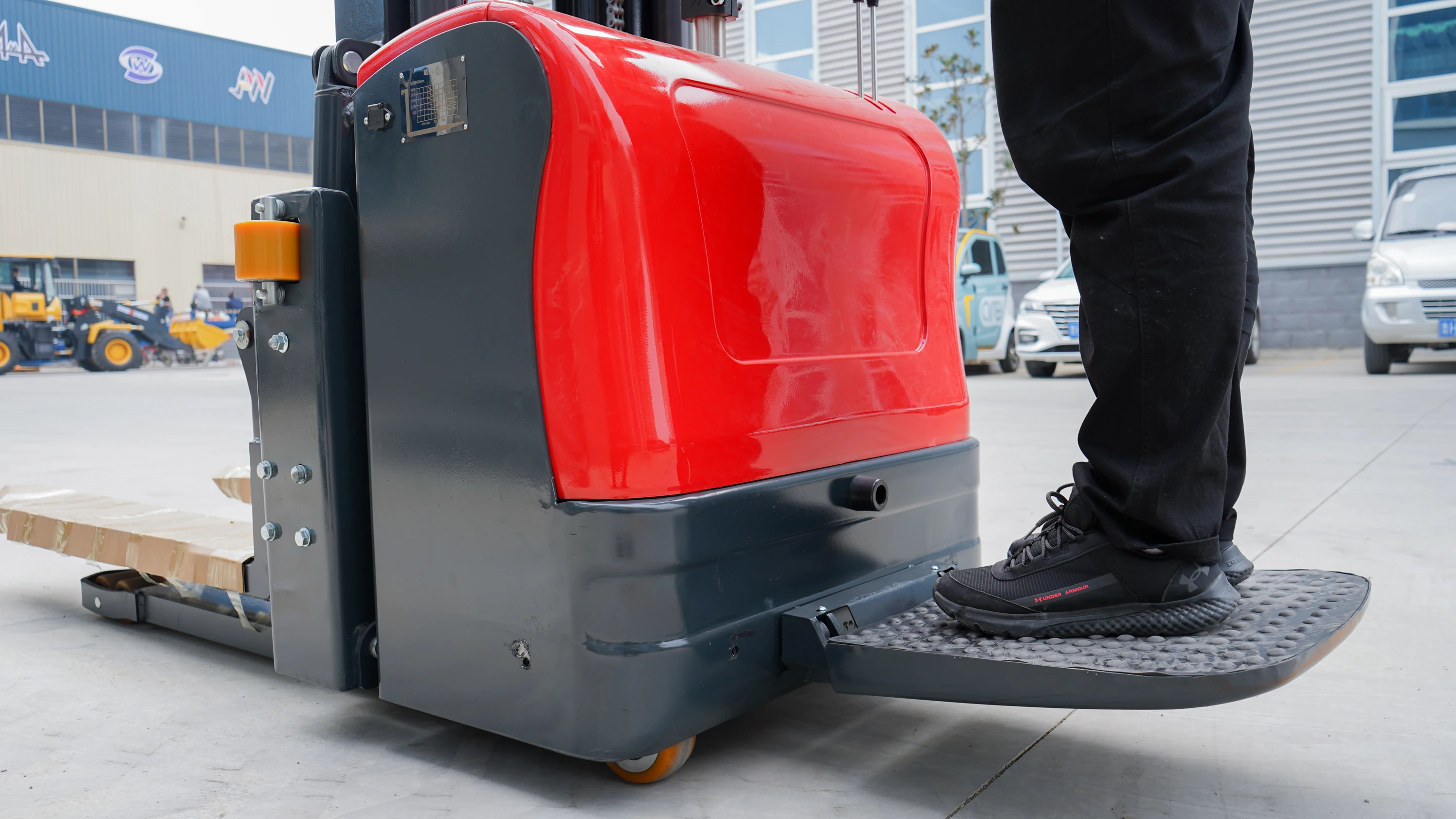 Warehouse Use Selflift Stacker Simple Operation Electric Stacker 1.5ton ...