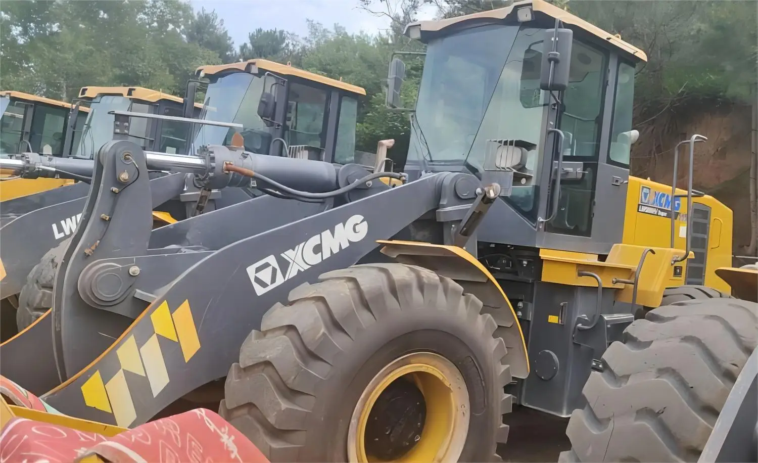 XCMG LW500HV 5 Ton Wheel Loader - Reliable Construction Power