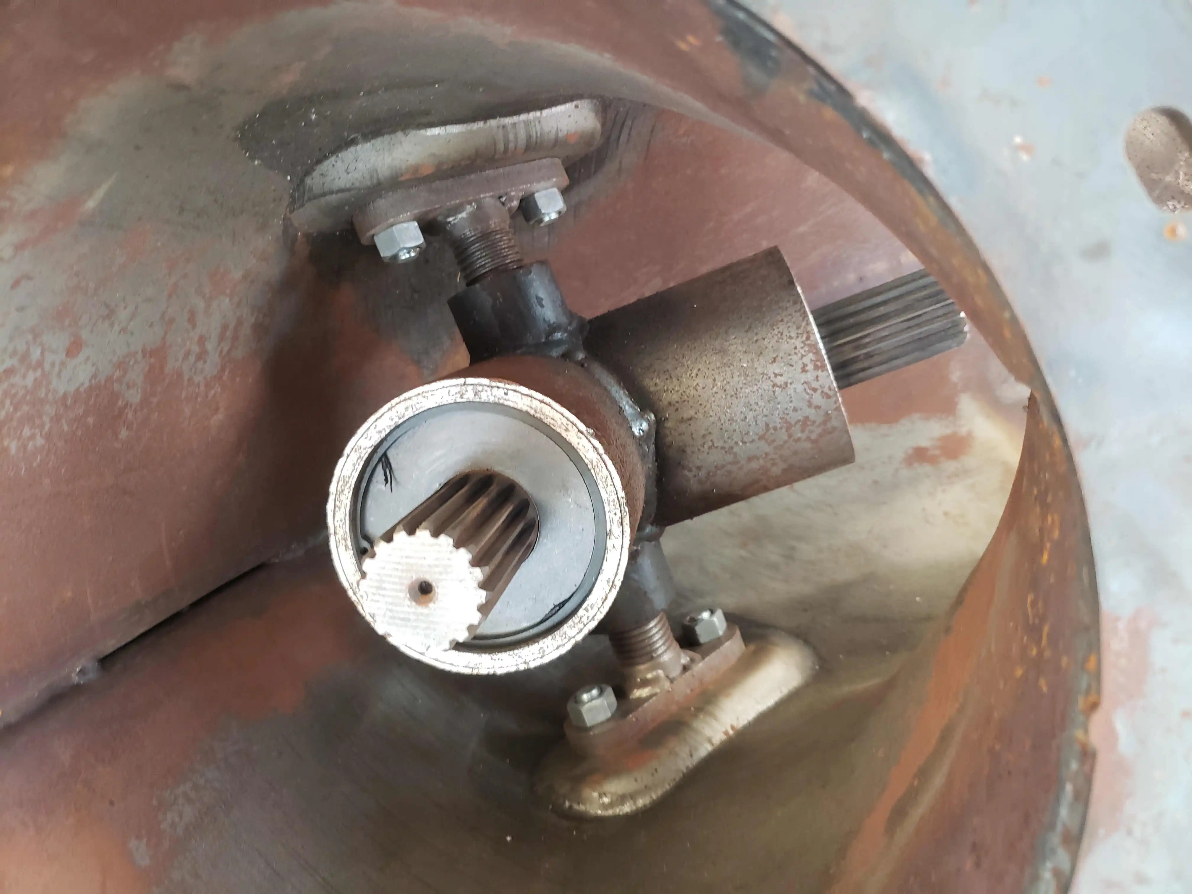 Efficient Grain Transport with BEIYUAN Chaser Bin Tractor