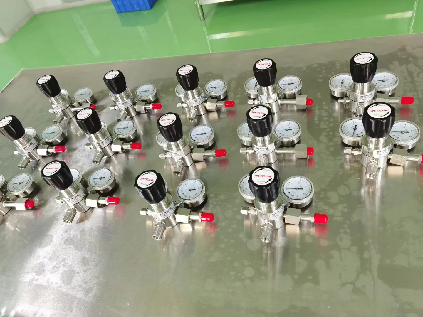 180bar lpg Gas Pressure Regulators Six Holes 1/4 NPT M Thread Double ...