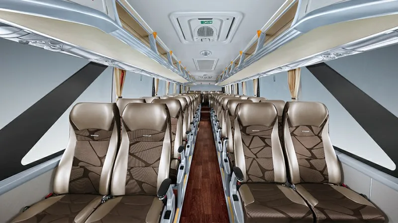 Hot City 50 Seater Used Buses Golden Dragon Bus Longwei