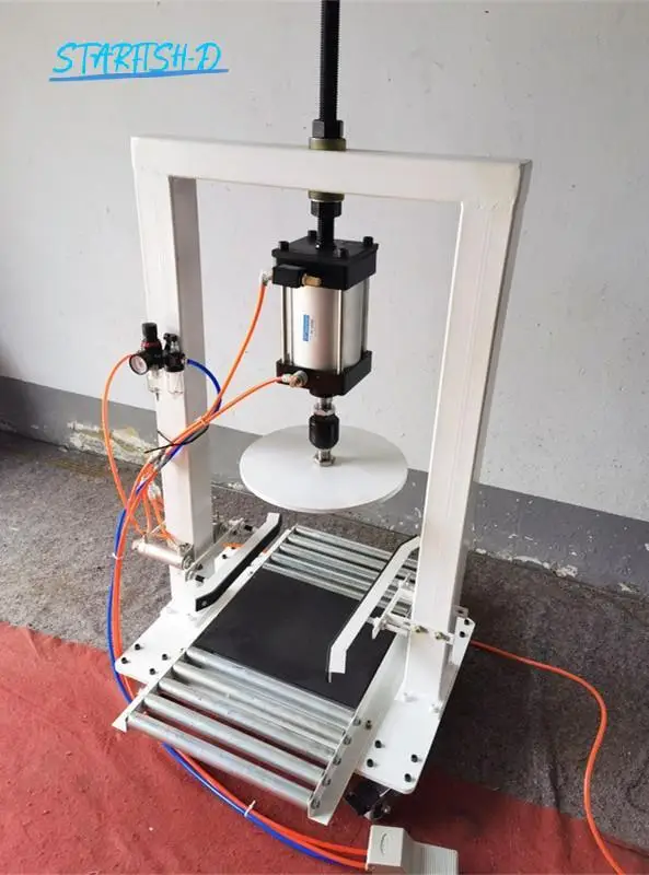 Plastic Pail Lid Closer - 18-20 L Semi Automatic Machine