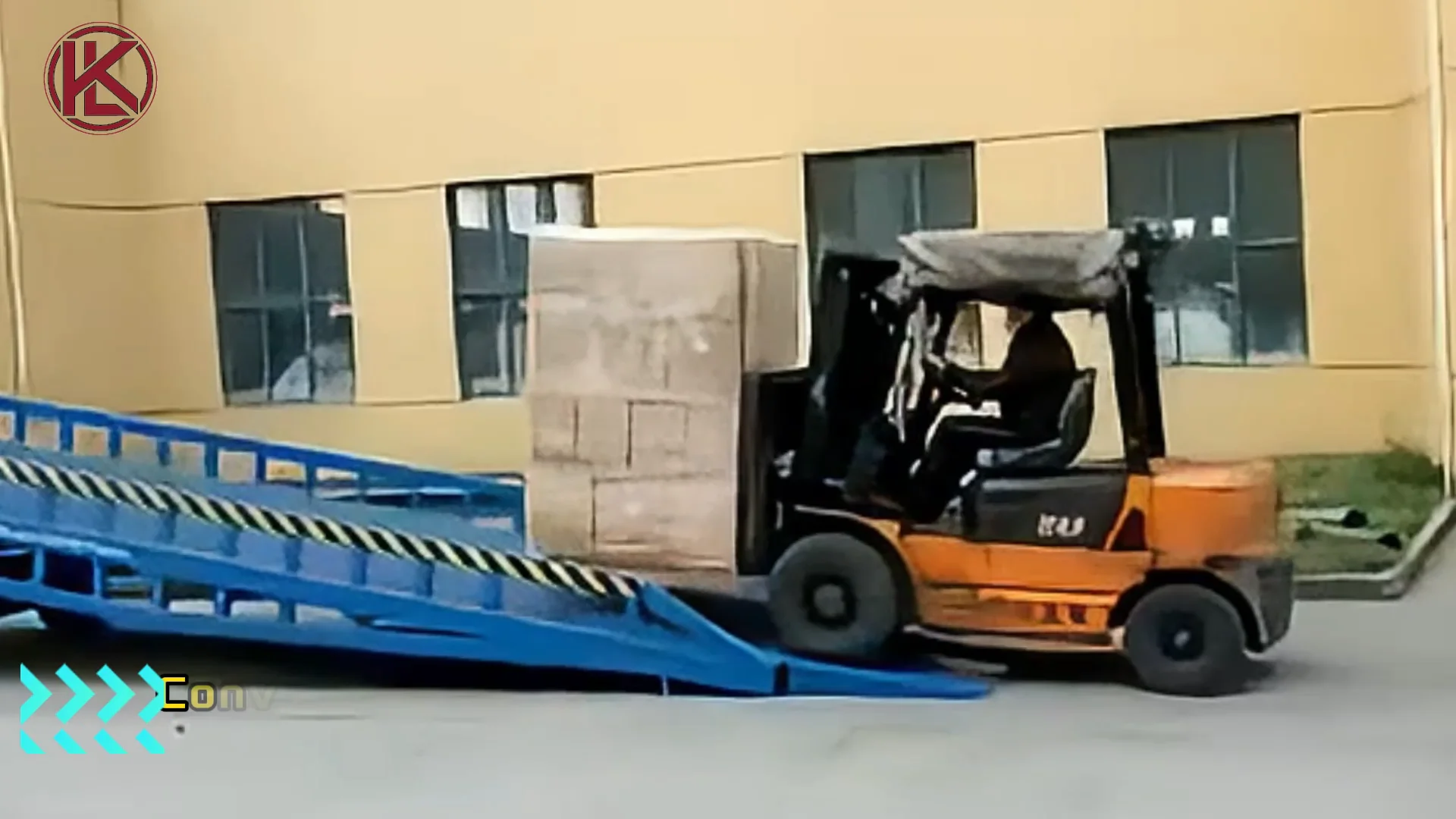 Loading And Unloading Lifting Platform Container Forklift Hydraulic ...