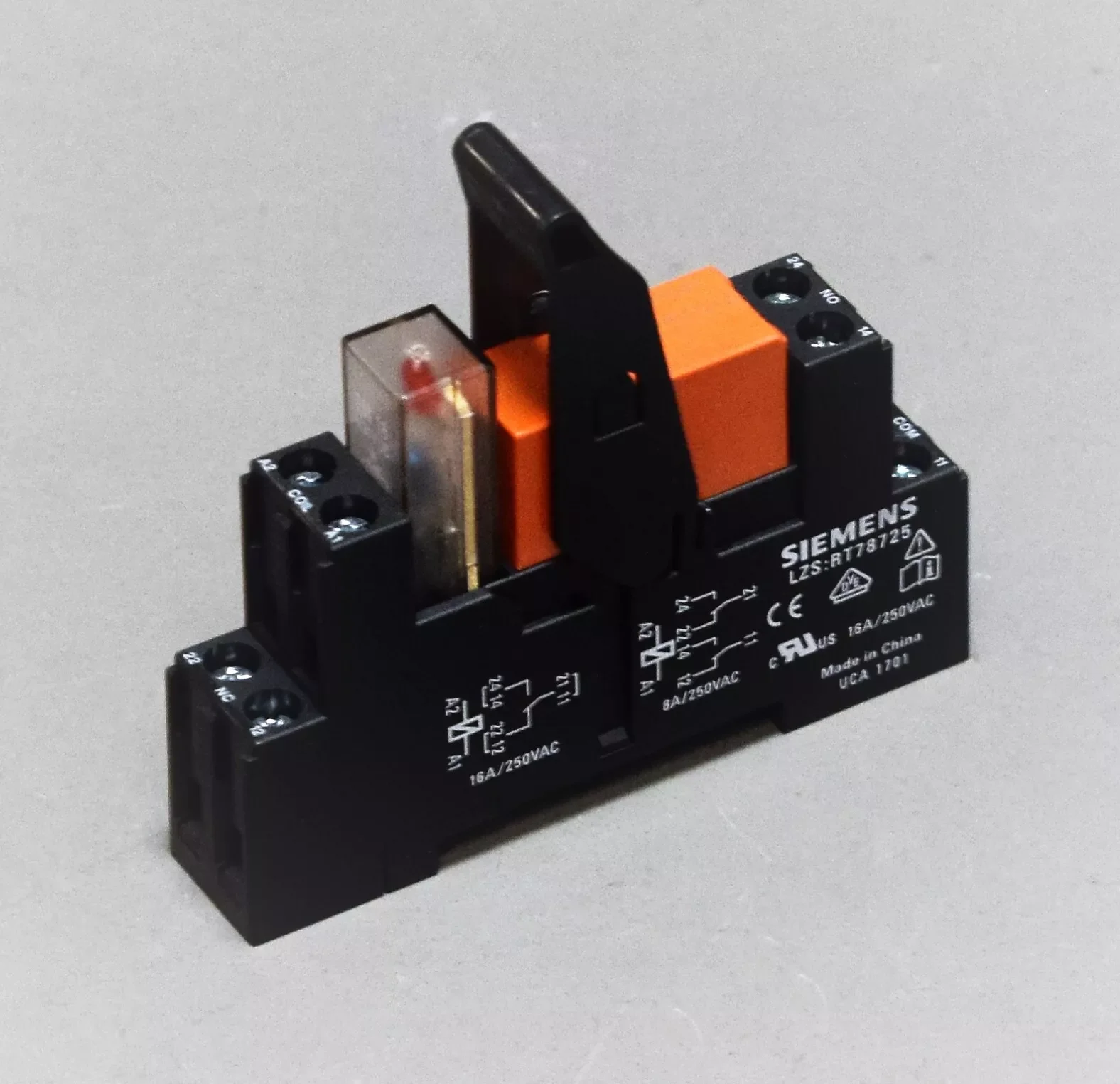 SIMATIC Plug-in relay complete set 24V DC, 1 changeover contact, LED ...