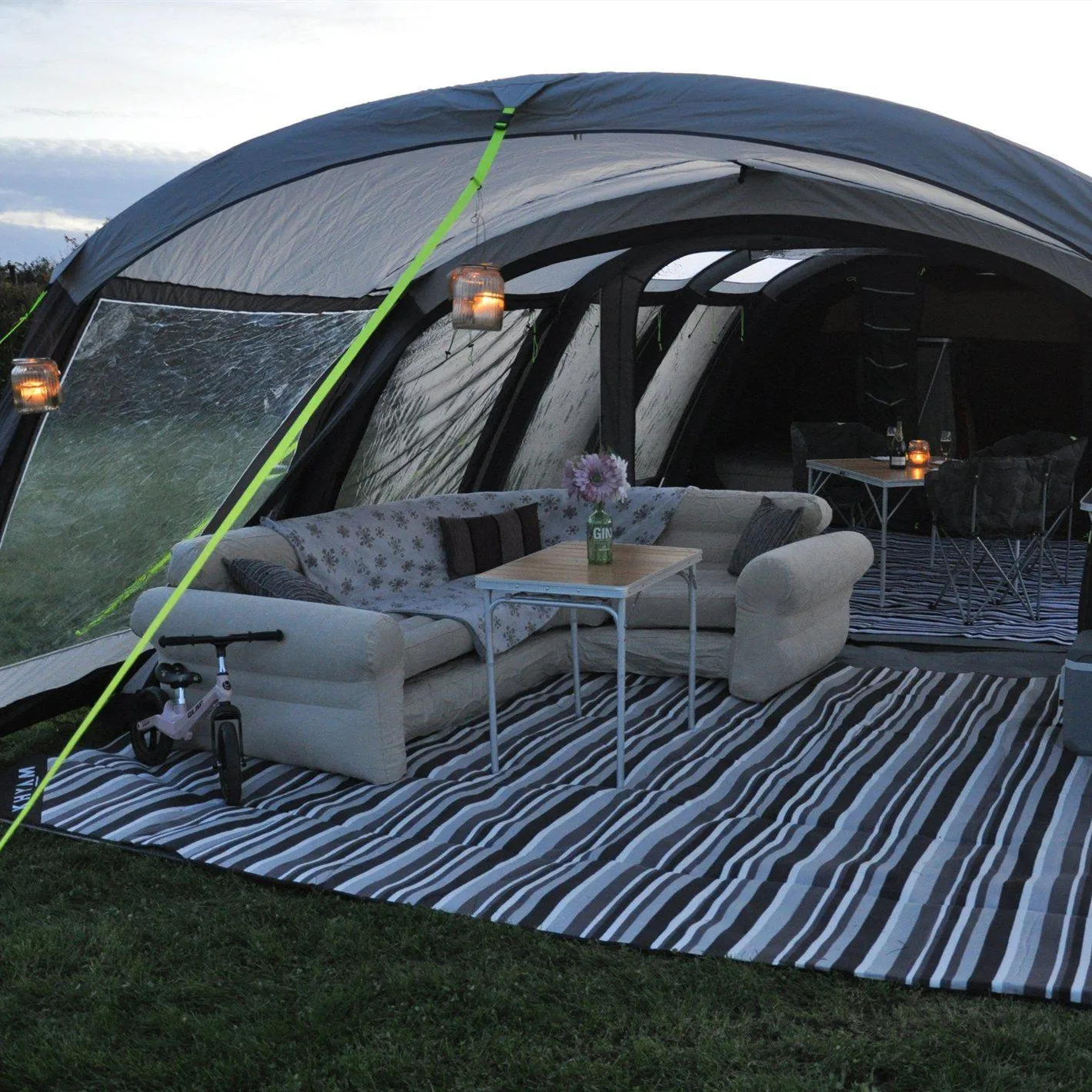 Outdoor Waterproof Inflatable 8-10 Persons Glamping Tent