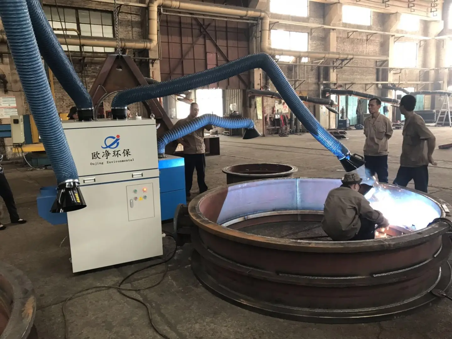 3.0KW Mobile Cutting Welding Smoke Extractor Two Suction Exhaust Arm ...