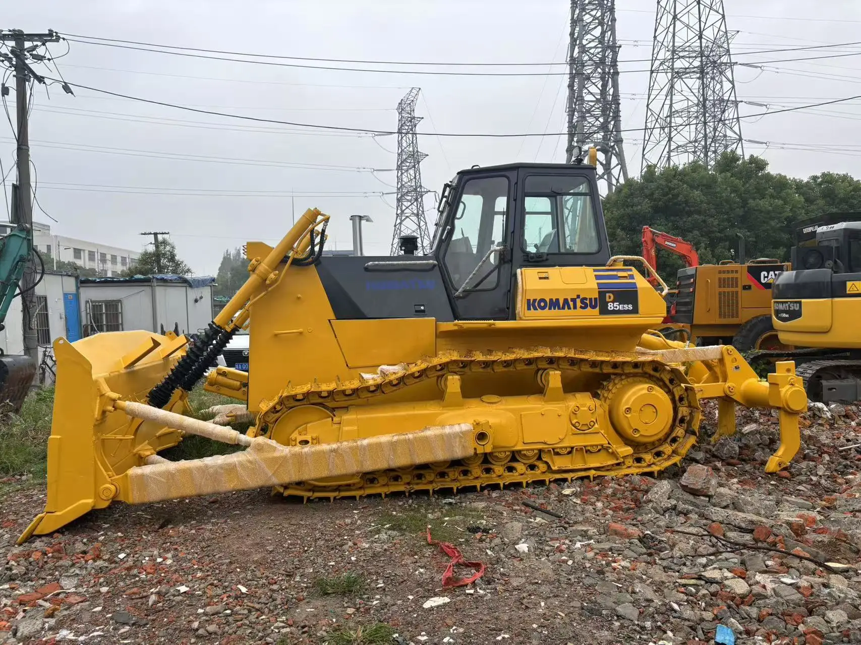 Used Komatsu D85ESS Bulldozer Second Hand komatsu D85ESS Bulldozer in ...