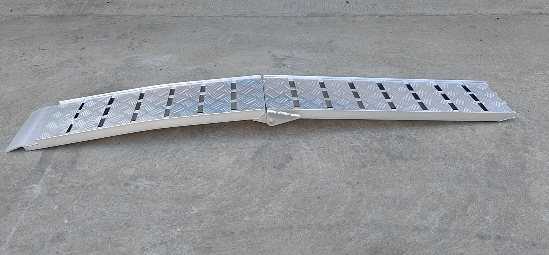 Aluminum Folding Loading Custom Access Ramp| Alibaba.com