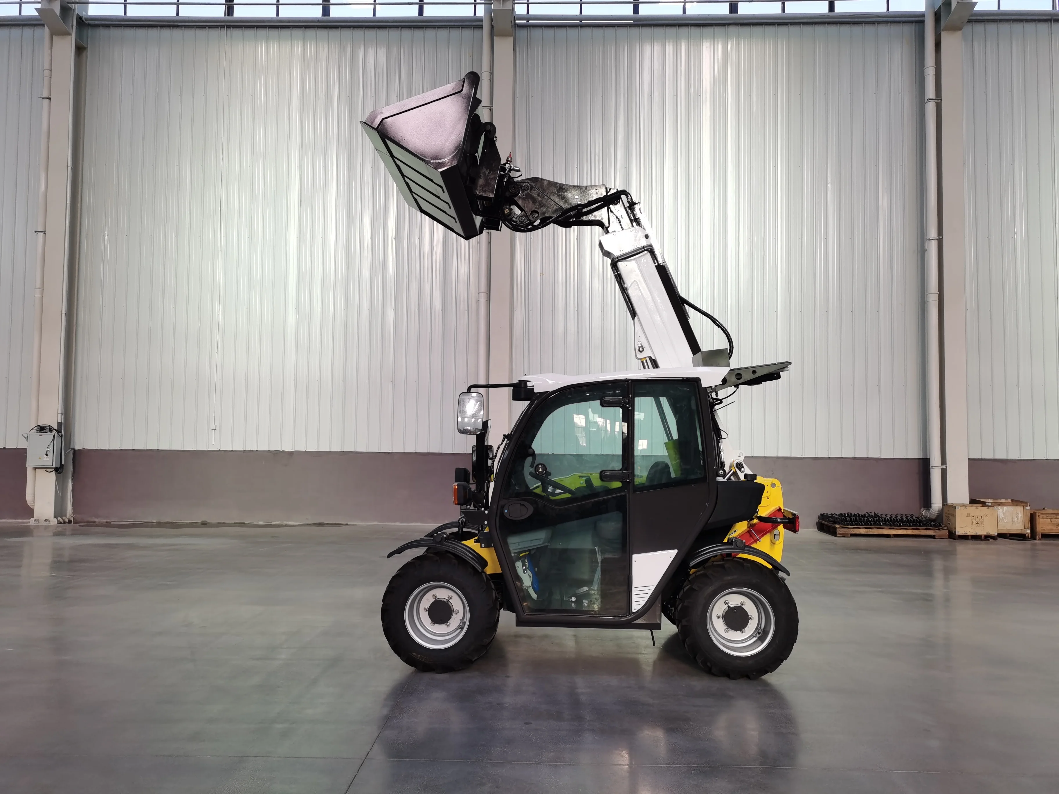 1500kg Perkins Engine Telehandler Wheel Loader with Gear Motor Pump ...