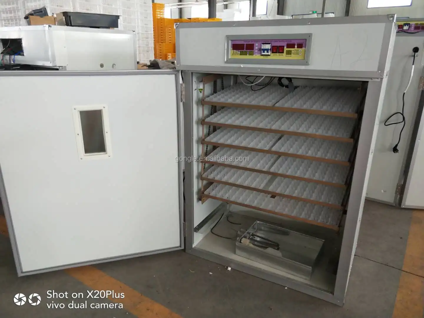 Automatic 5280 Egg Incubators - Efficient Hatching Solutions