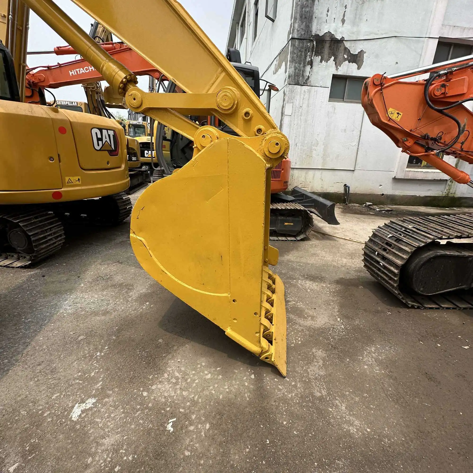 Original Komatsu Pc200-8 Second-hand Excavator 20ton Digger Pc210/pc220 ...