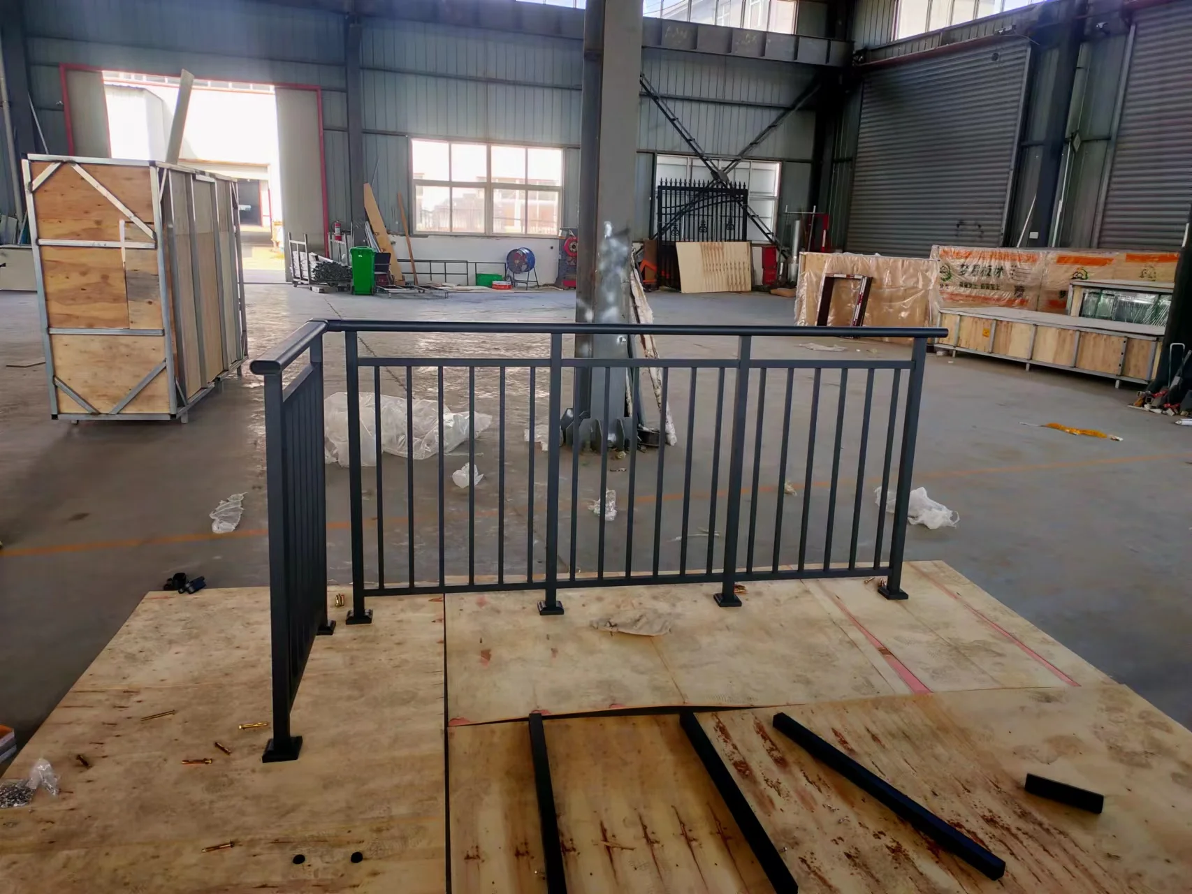 Metal Railing Powder Coating Grill Design - Durable & Stylish