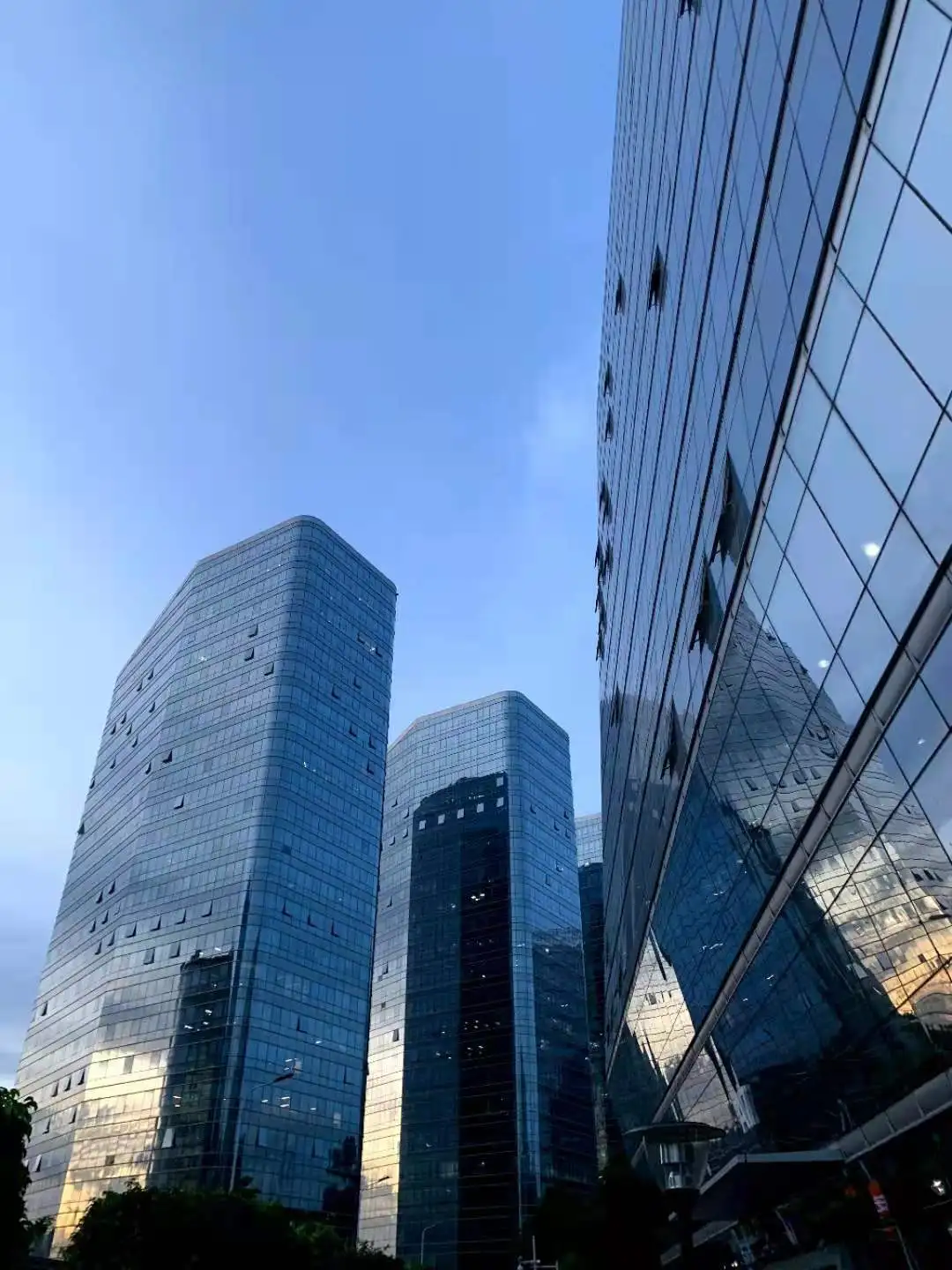 ORVIBO Mixpad S - Smart Gateway with 350 Device Support