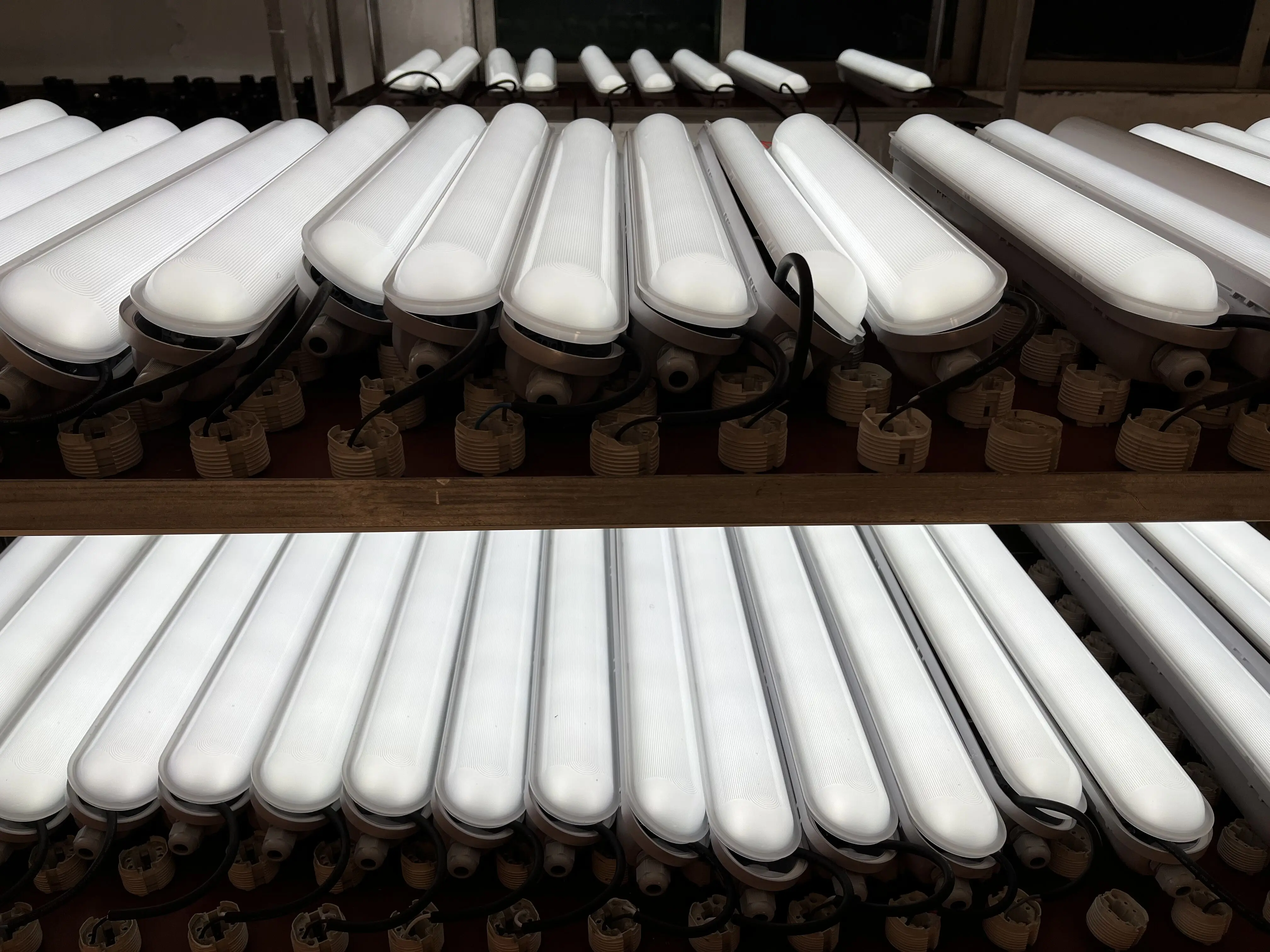 2ft 4ft 5ft 40w 60w Ip65 Tri-proof Ceiling Light Housing Waterproof Led ...