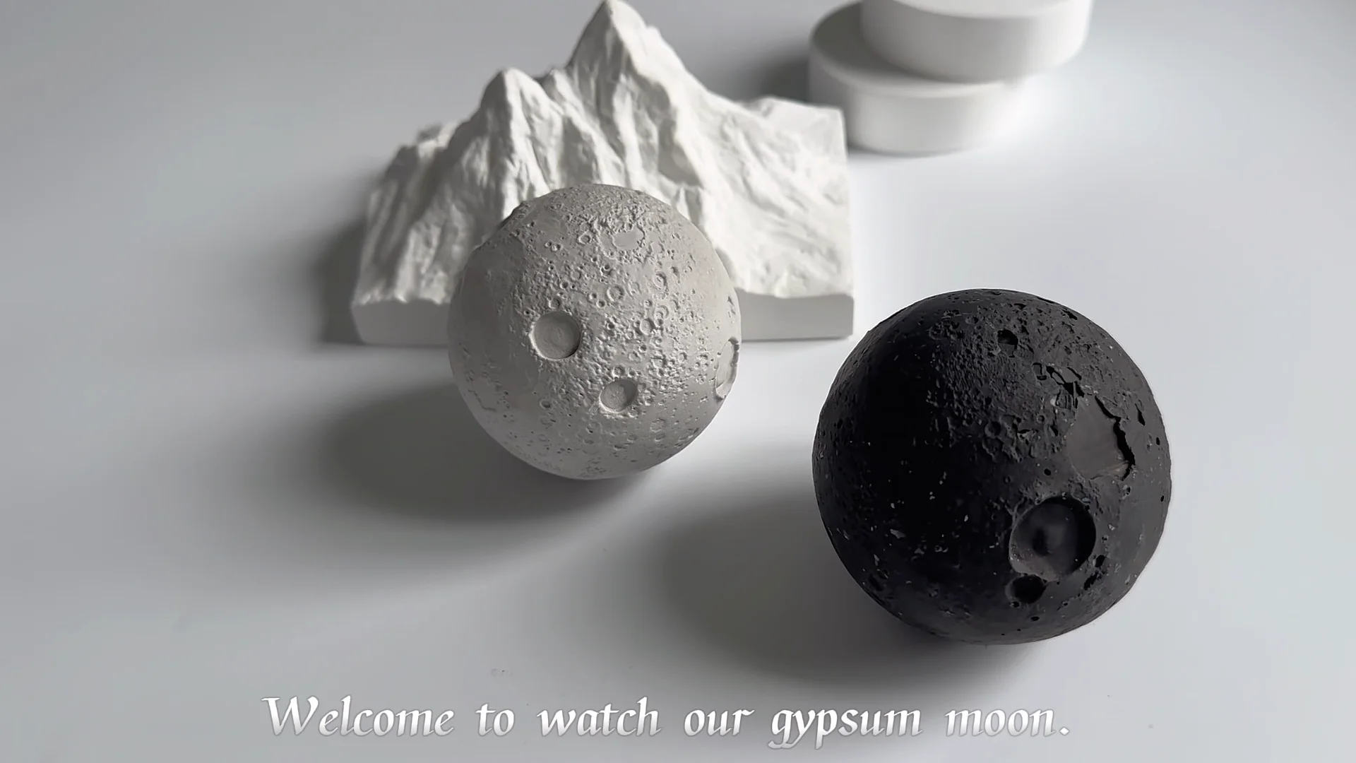 Moon Shaped Natural Gypsum Essential Oil Diffuser Stone Scented Gypsum ...