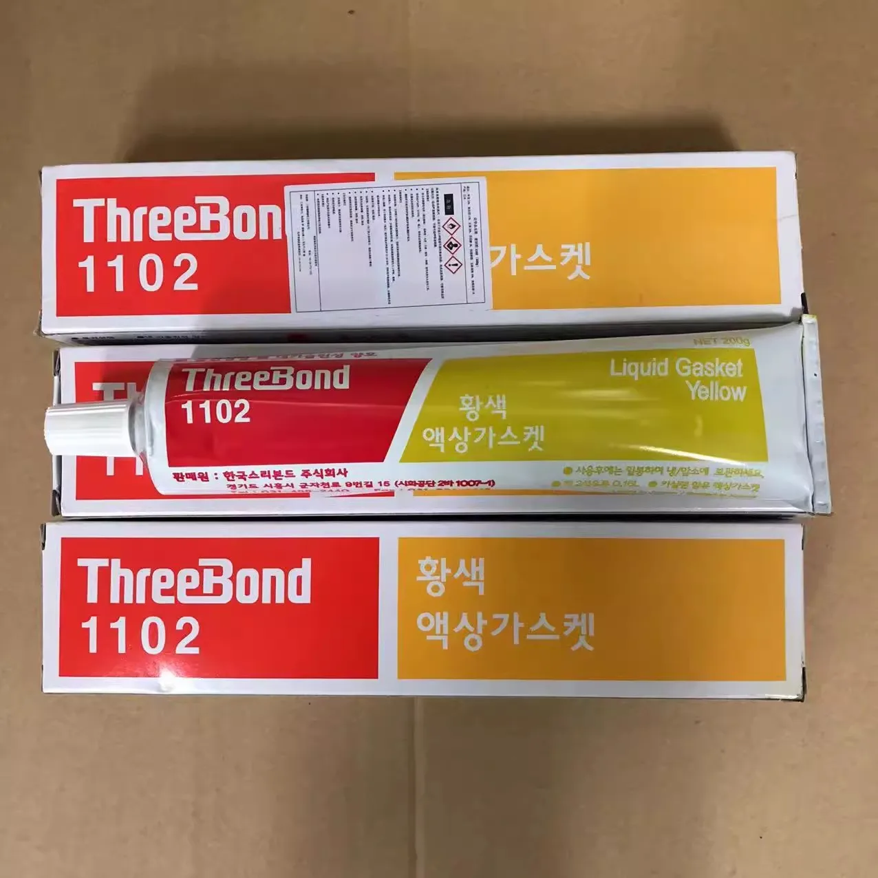 Japan Threebond 1102 Gasket Adhesive Oil And Water Resistant Yellow Non ...