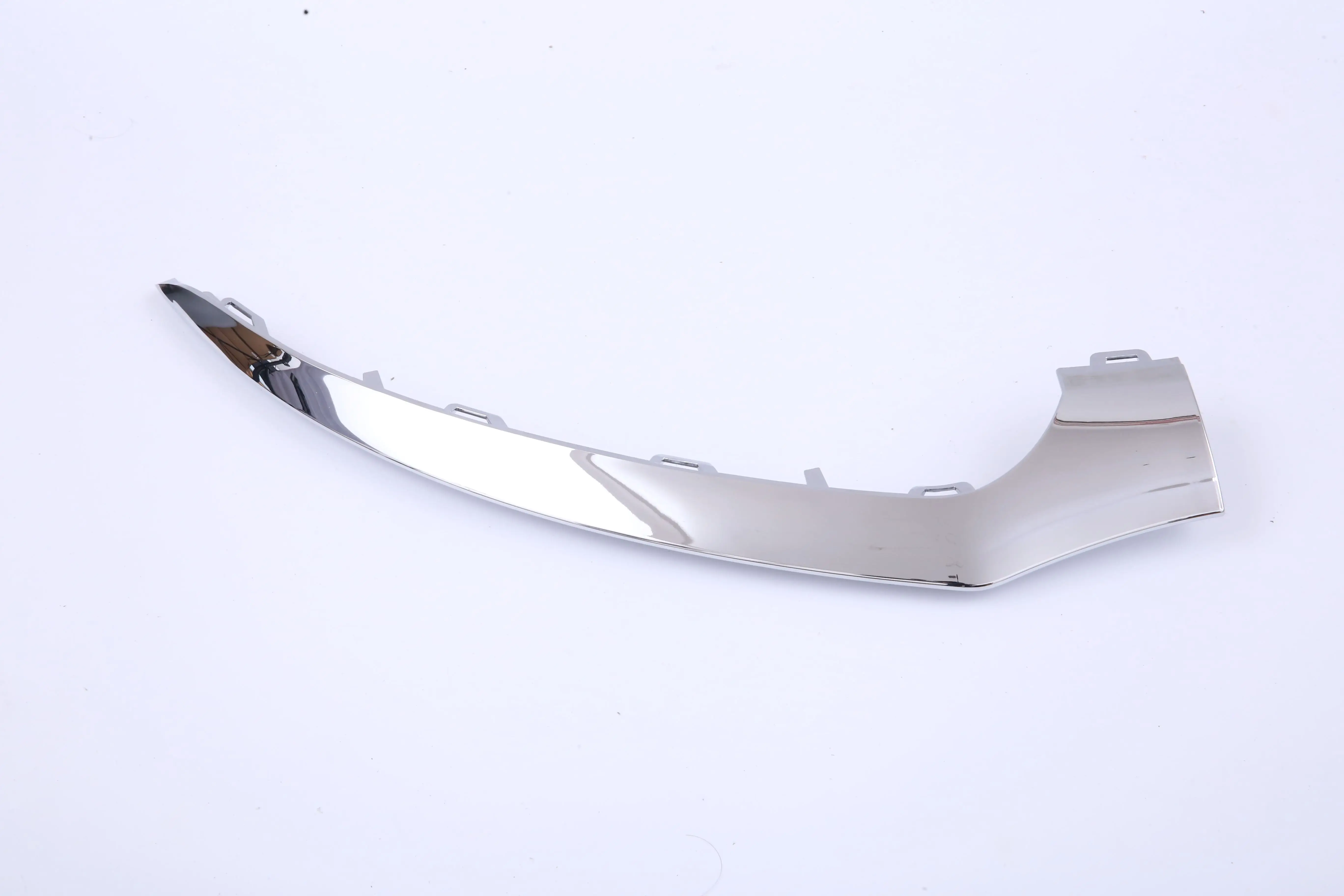 OEM 2188851574 Front Bumper Chrome Trim for Mercedes Benz CLS W218