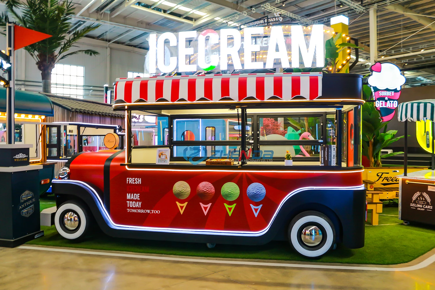 Low Key Red Retro Electric Mobile Dining Cart New Design Concession ...