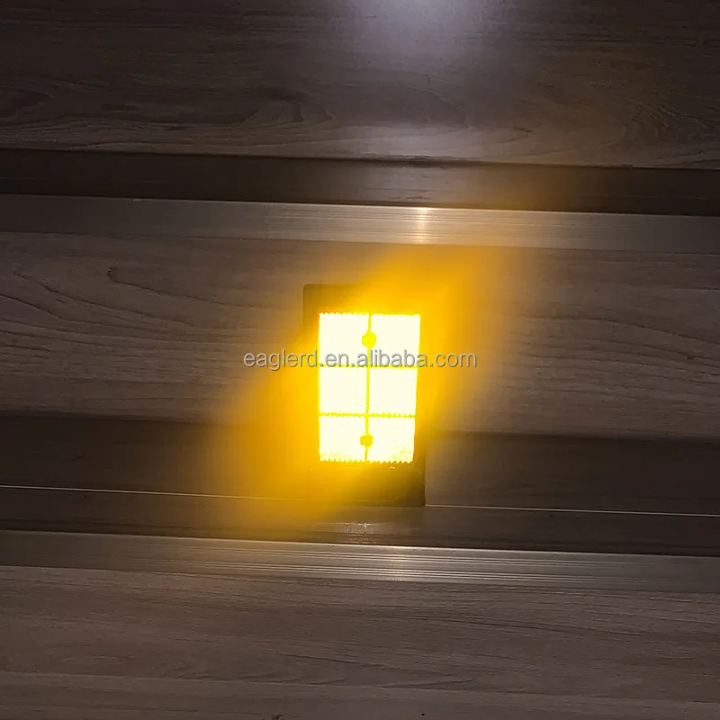 L Shape Reflective Guardrail Delineator by Eaglerd