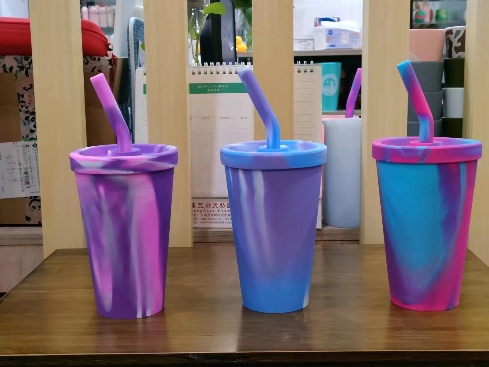 BPA Free 16 Ounce Silicone Pint Glass Cups - Durable & Eco-friendly