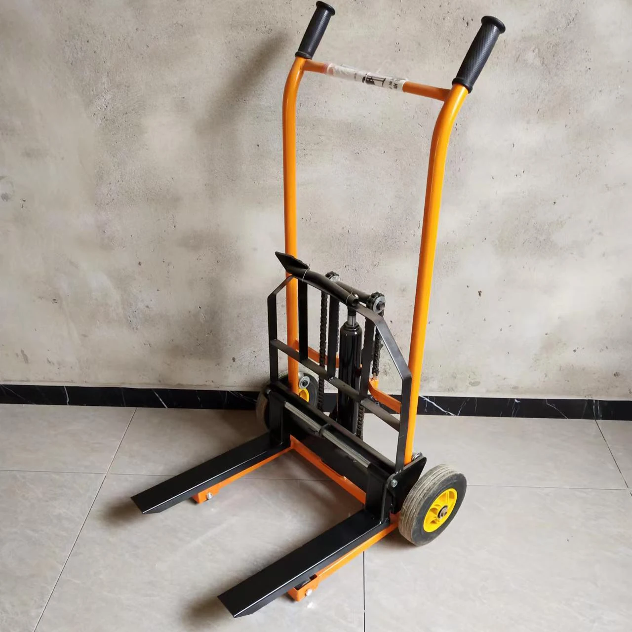 New Design 200kg Mini Hand Manual Forklift for Home Use - Compact ...