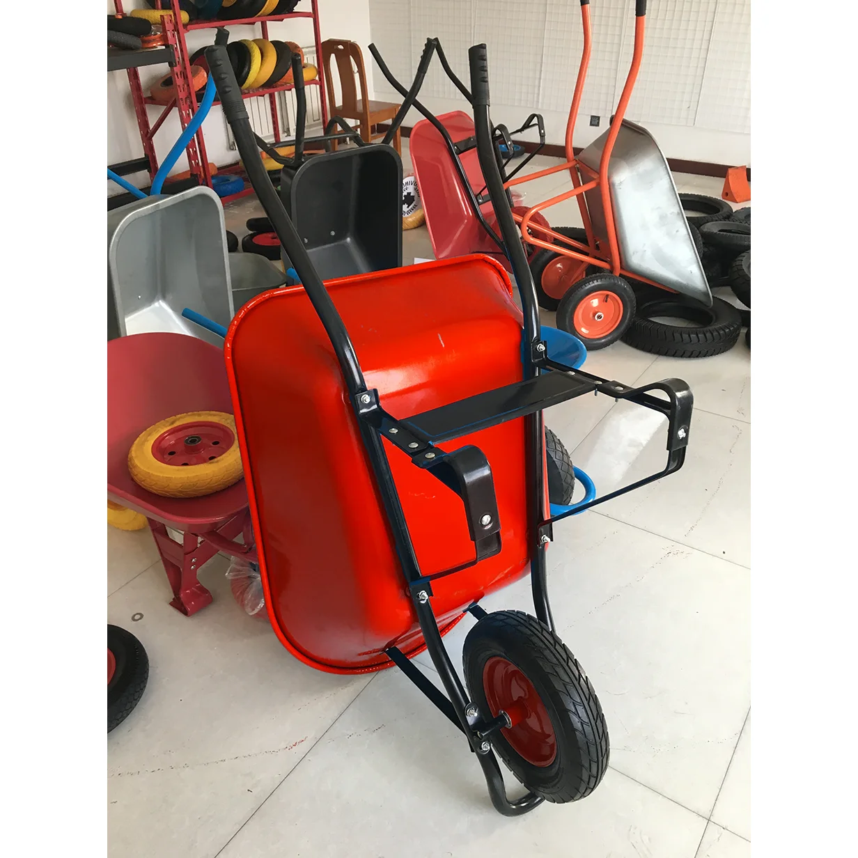 Construction South America Wheelbarrow 100L - Durable & Versatile